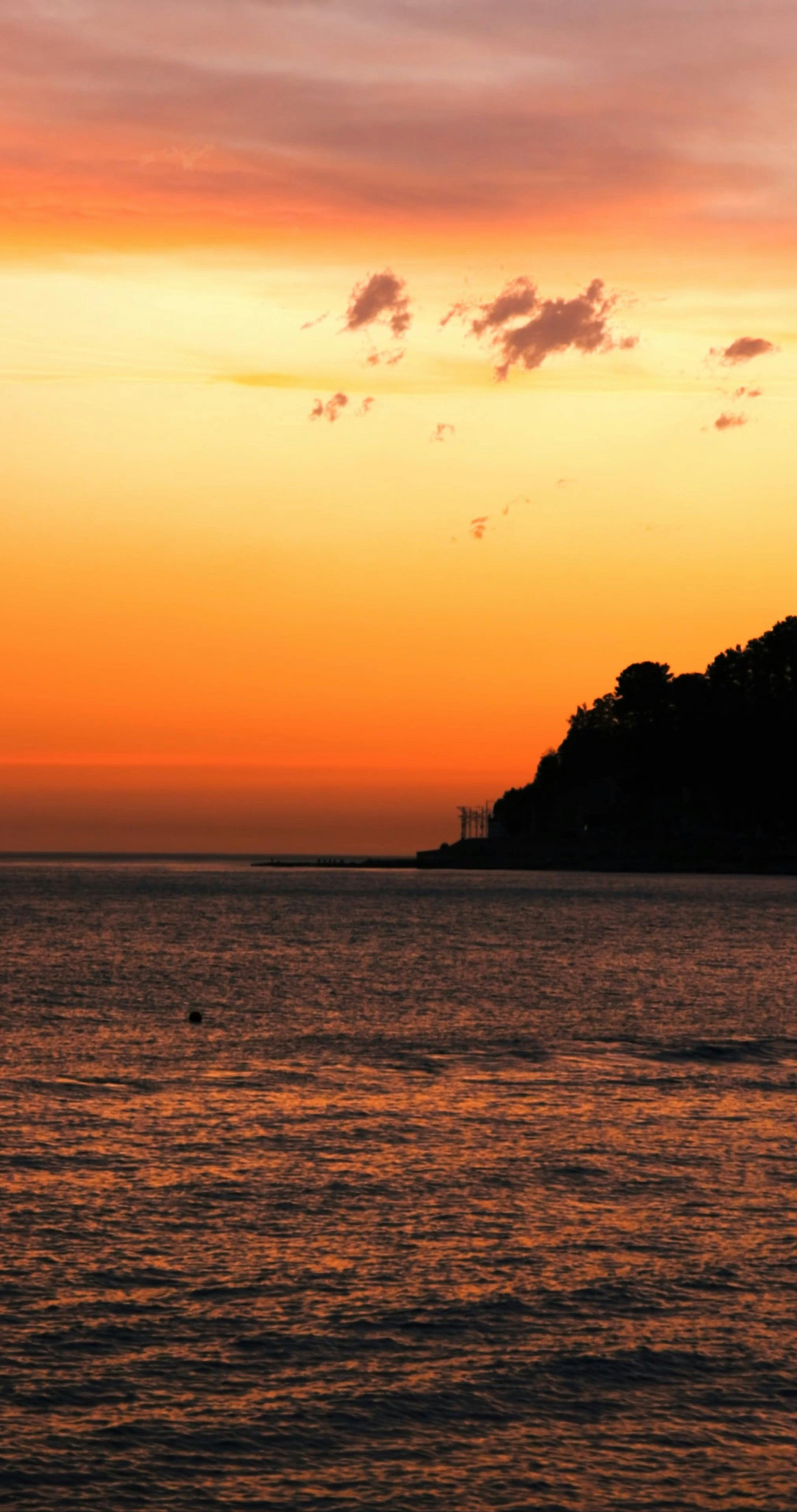 A Golden Horizon · Free Stock Video