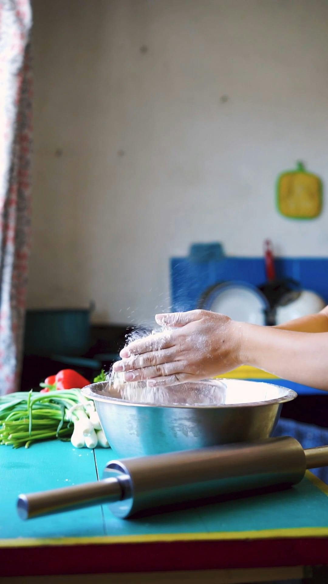 Person Toss a Food Bowl · Free Stock Video