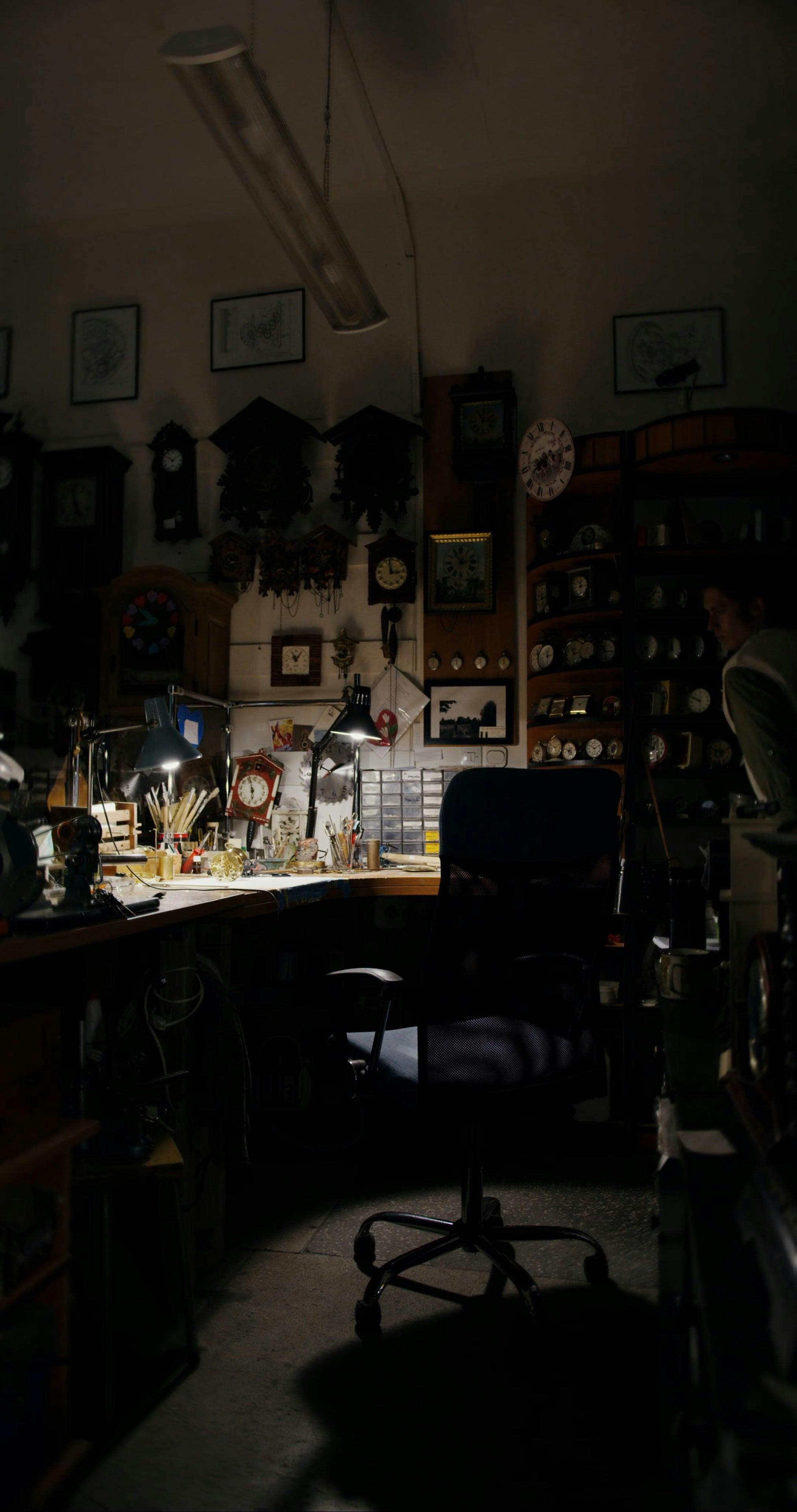 Messy Desk Videos, Download The BEST Free 4k Stock Video Footage ...