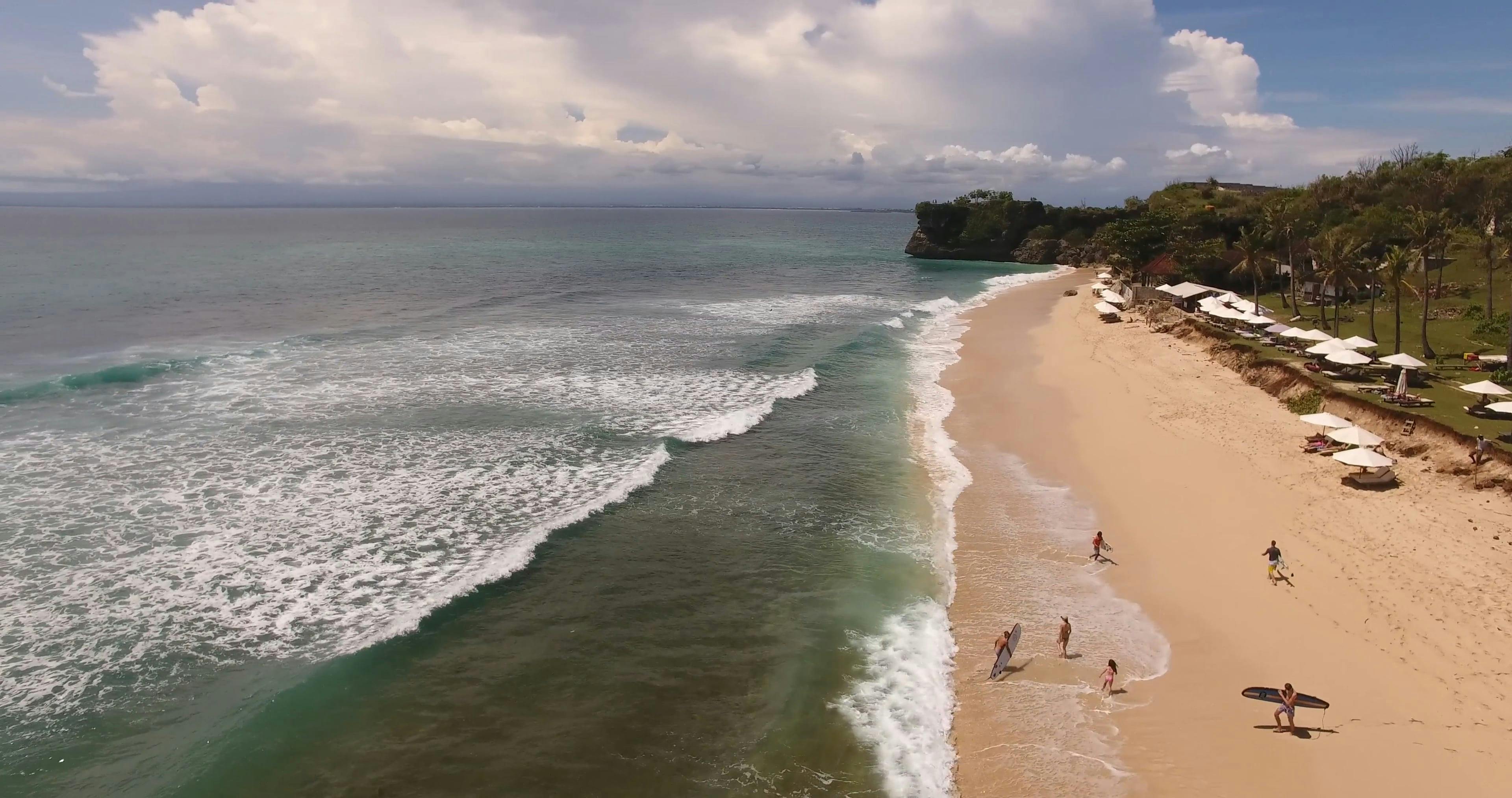 Drone Footage of a Beach · Free Stock Video