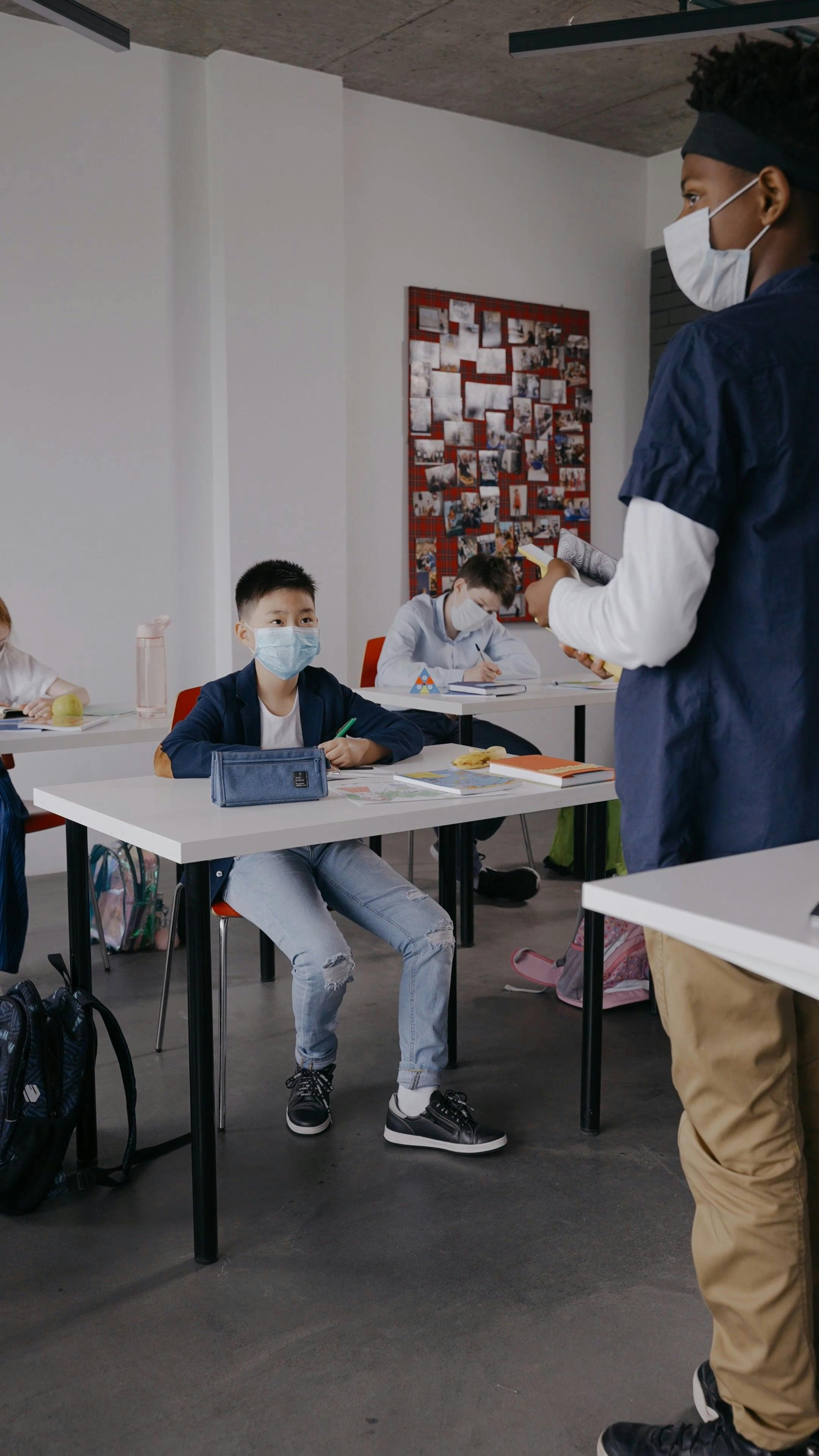 Setting First Class Videos, Download The BEST Free 4k Stock Video ...