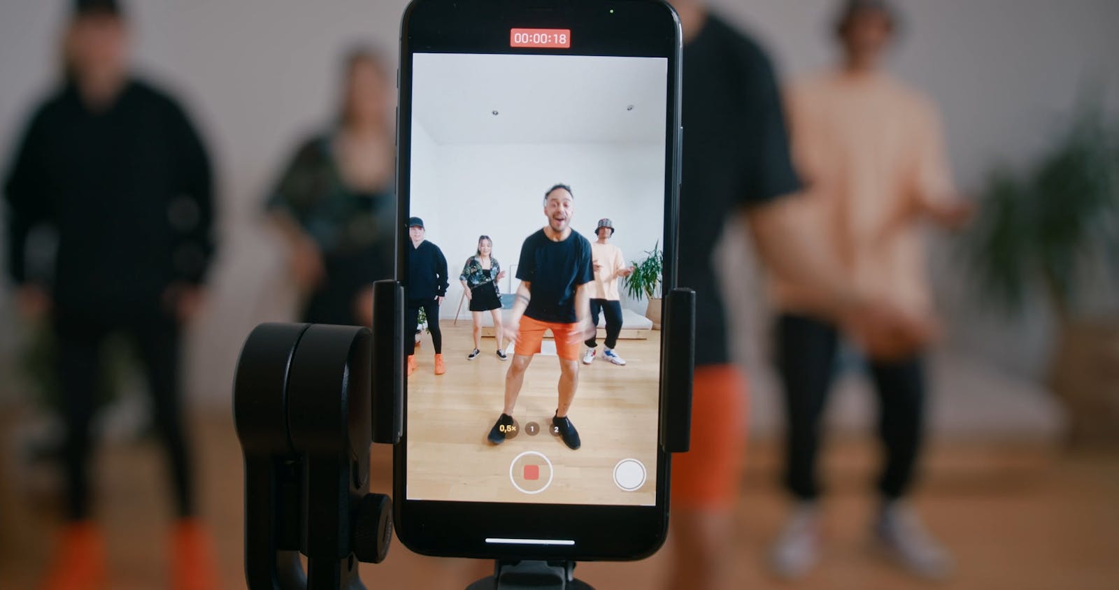 4,000+个最精彩的“Tik Tok”视频 · 100%免费下载 · Pexels素材视频