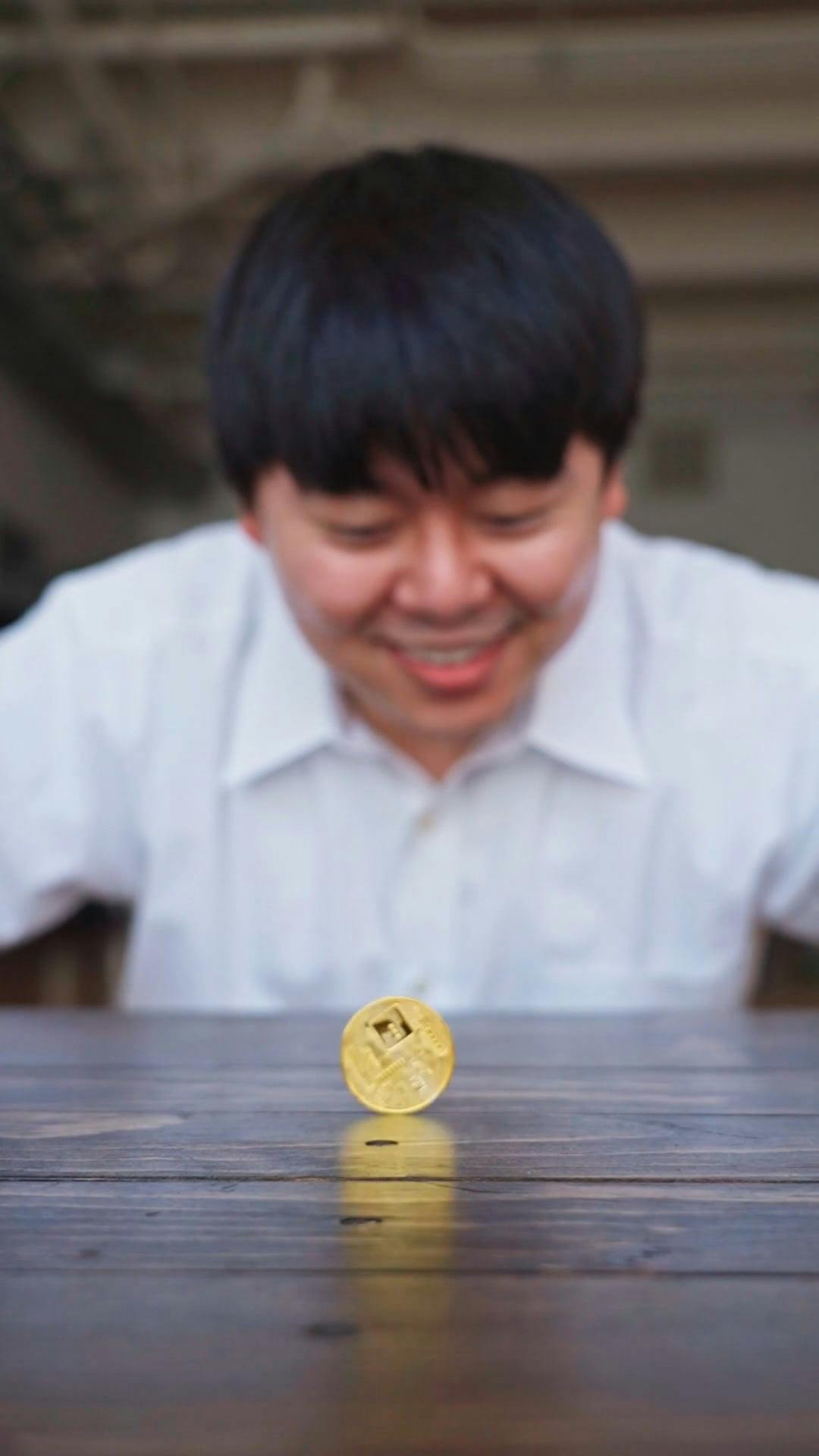 Coin Spinning Free Stock Video Footage, Royalty-Free 4K & HD Video Clip