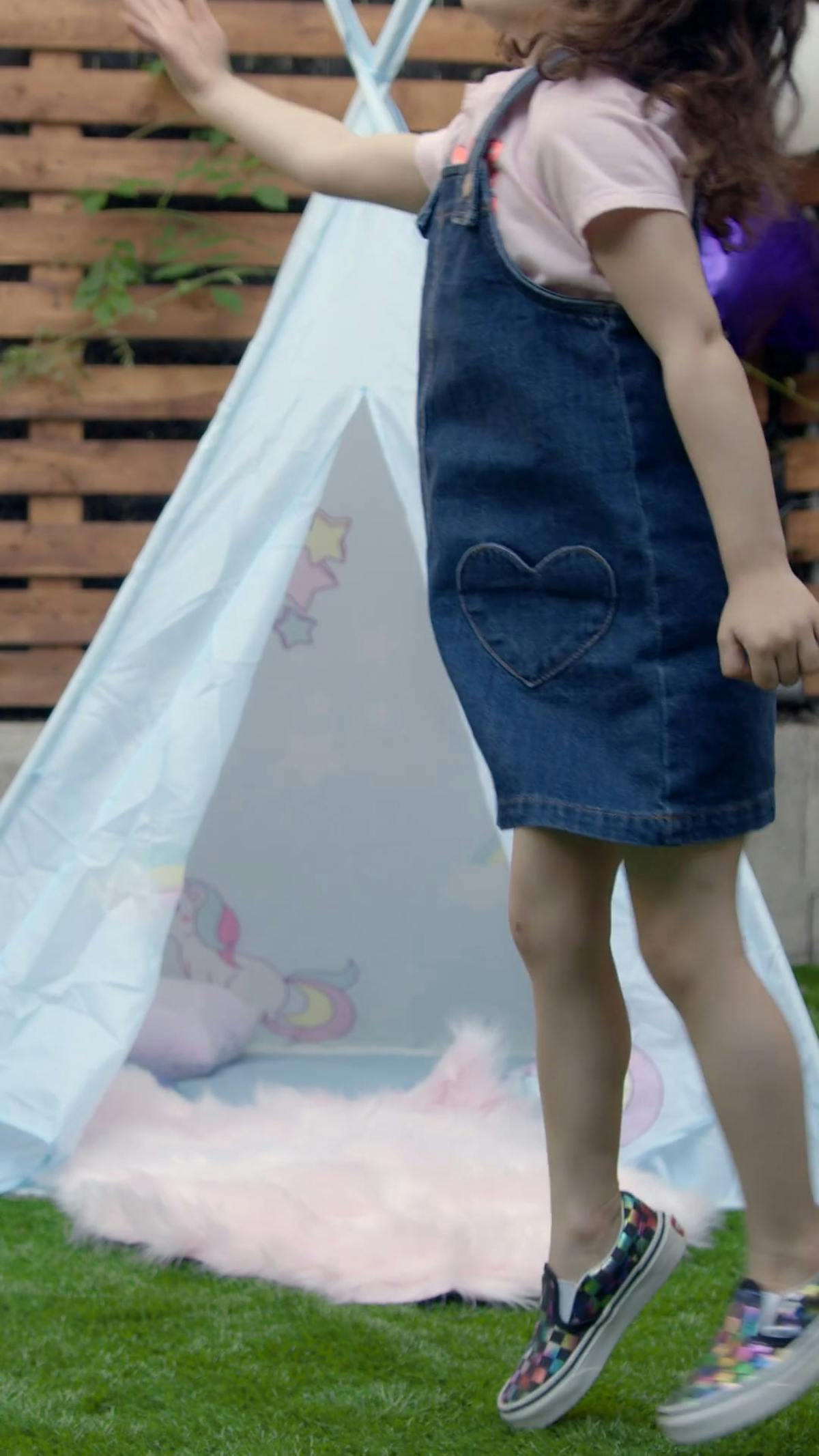 Girl Throwing Up Videos, Download The BEST Free 4k Stock Video Footage ...