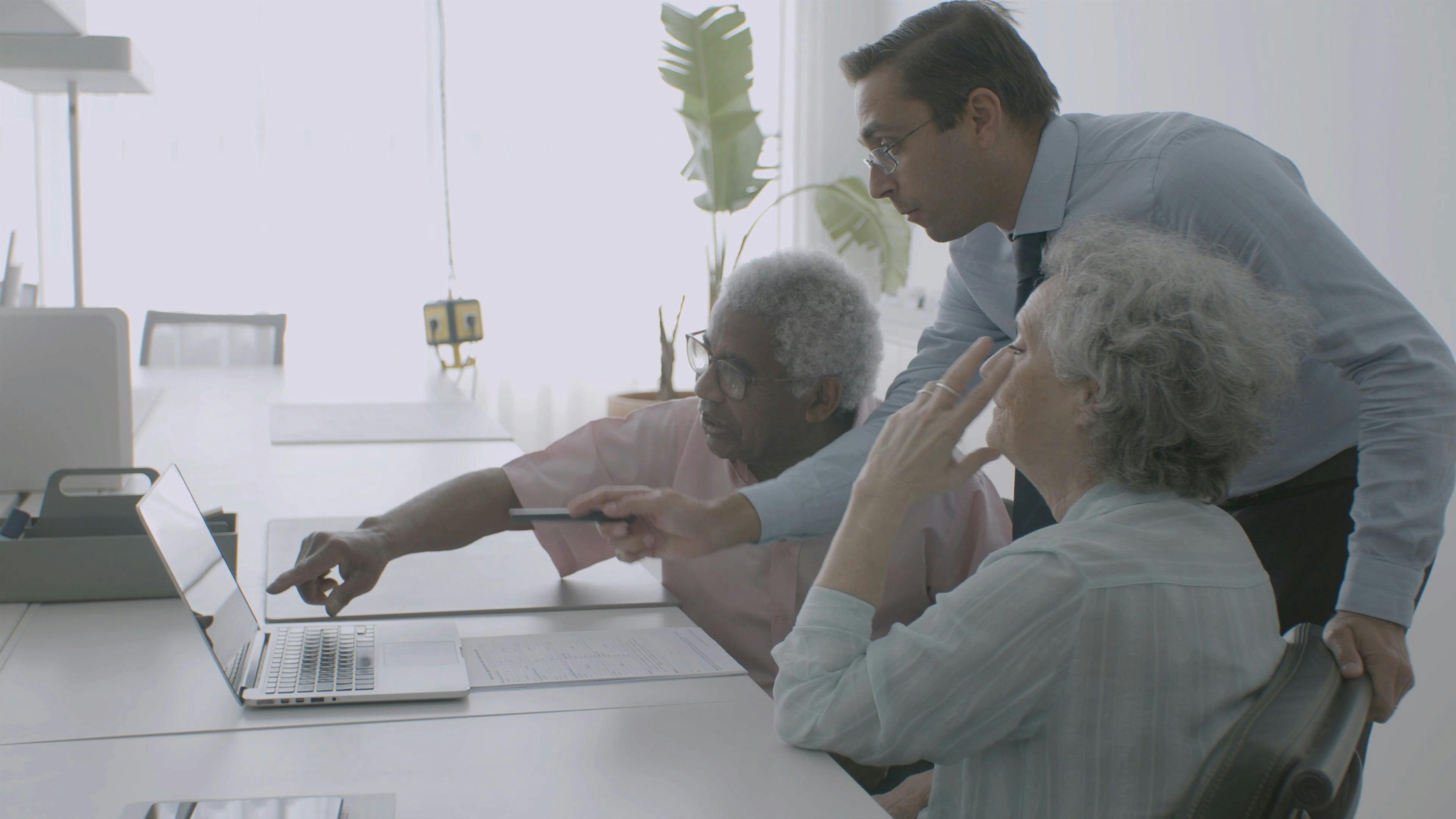 Old People Interacting Videos, Download The BEST Free 4k Stock Video ...