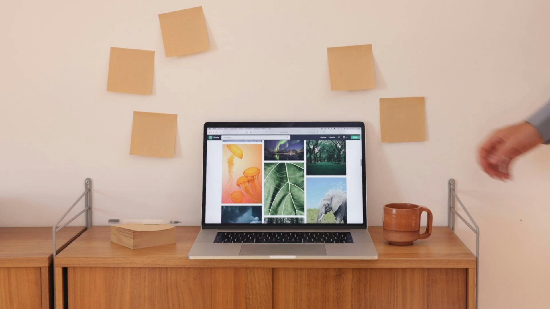 Computer Stuck Videos, Download The BEST Free 4k Stock Video Footage ...