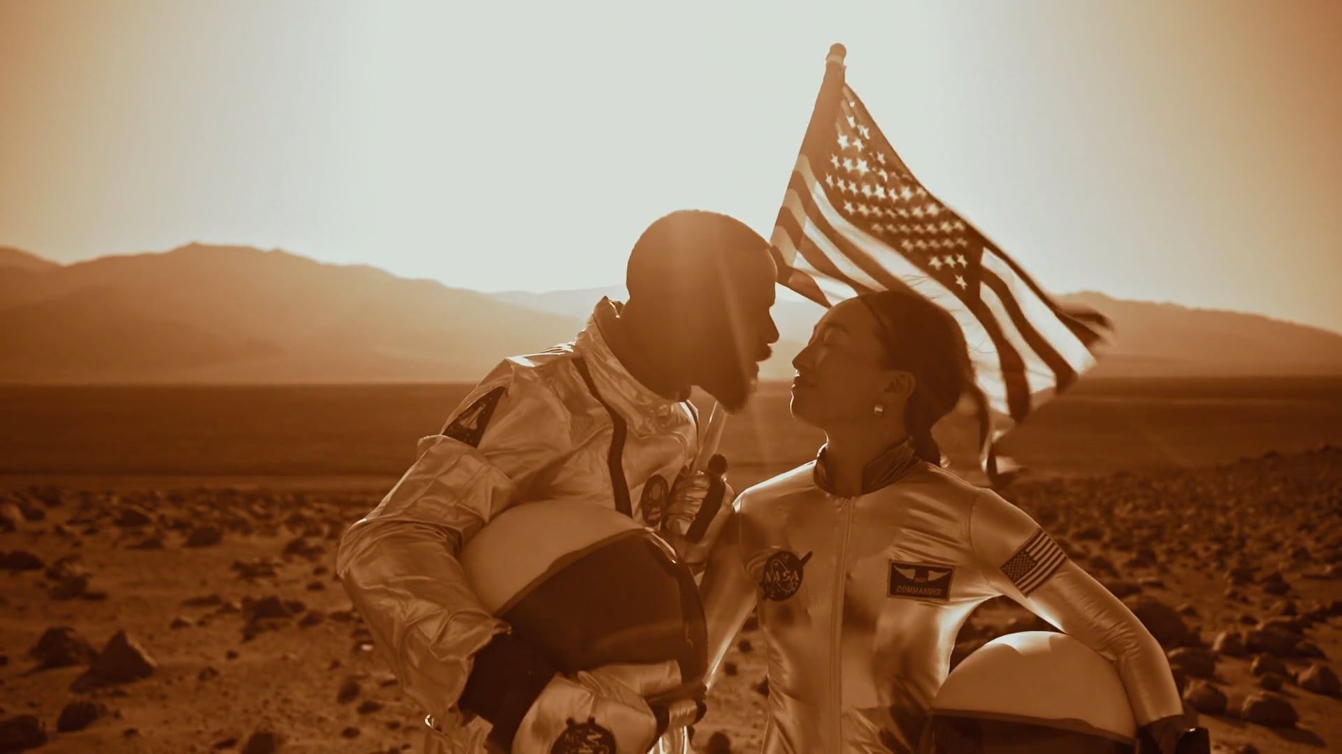 An Astronaut Couple Kissing Free Stock Video Footage, Royalty-Free 4K ...