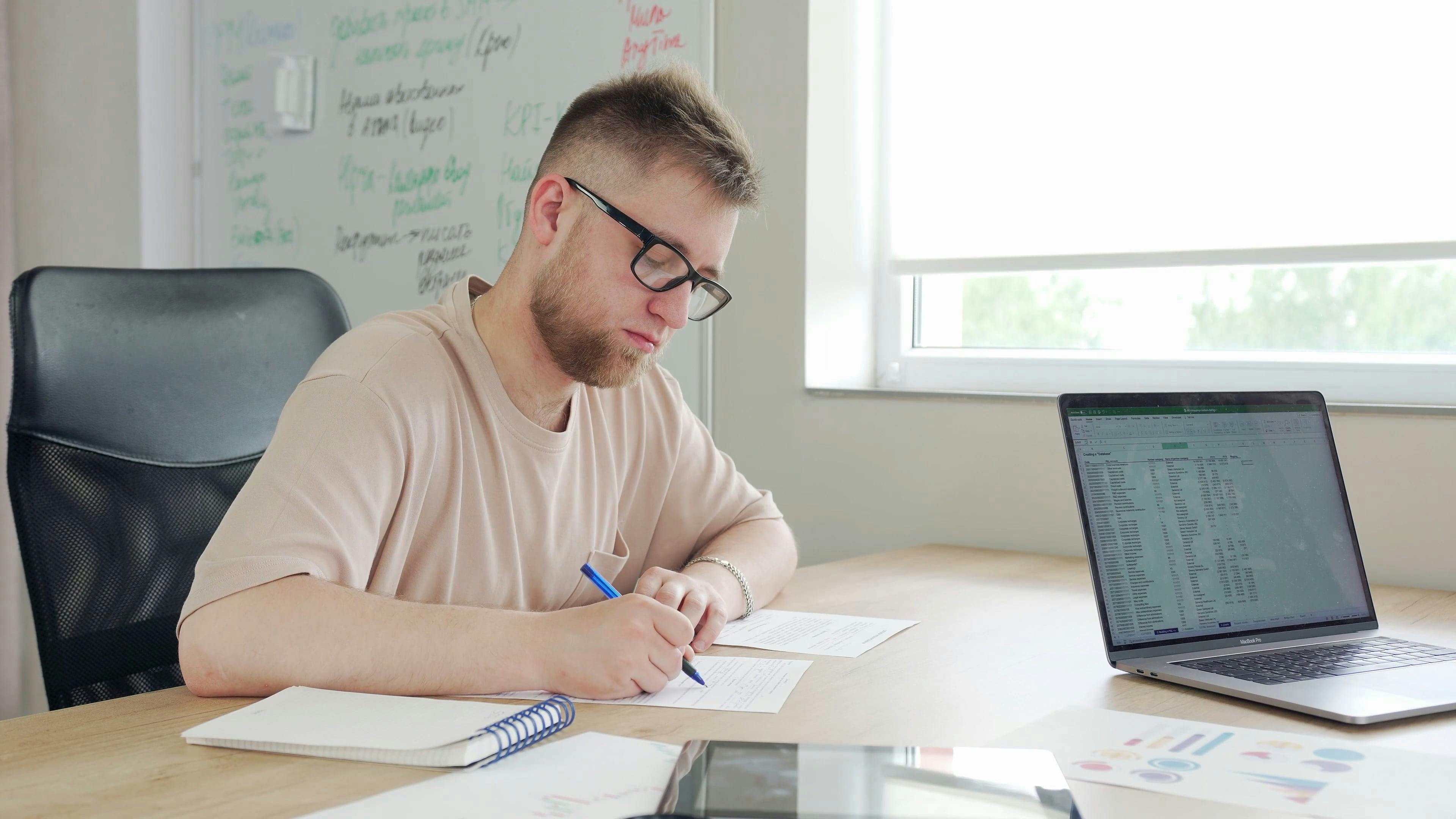 Laptop Form Filling Videos, Download The BEST Free 4k Stock Video ...