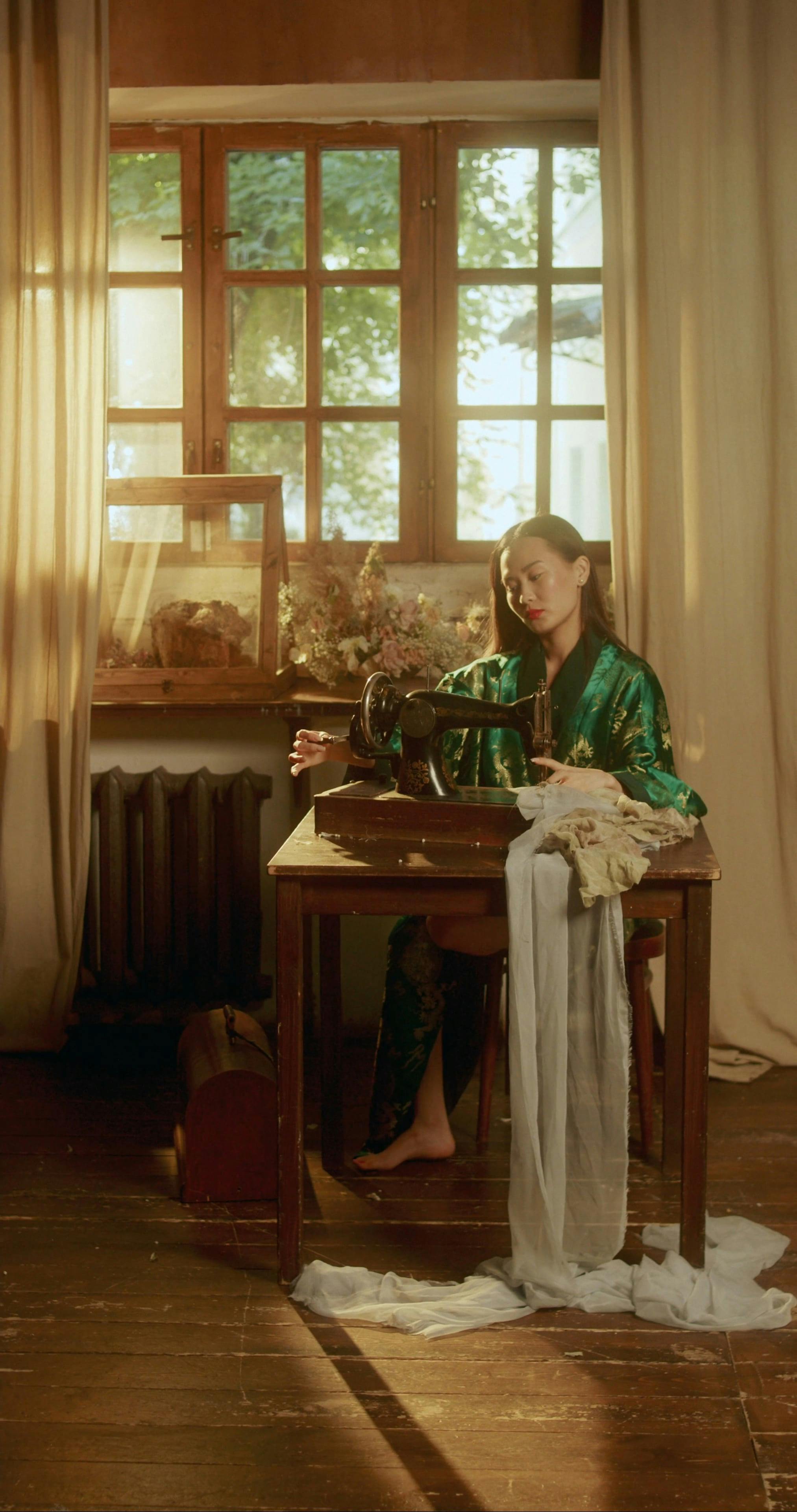 Asian Women Tailor Videos, Download The BEST Free 4k Stock Video ...