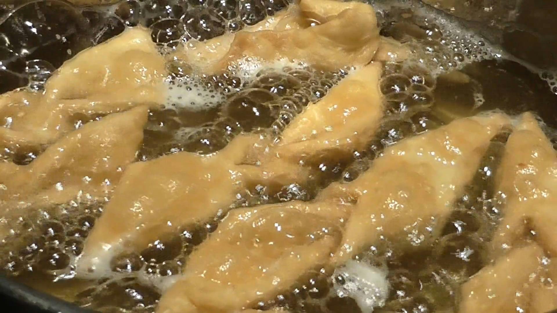 Frying Food Videos, Download The BEST Free 4k Stock Video Footage ...