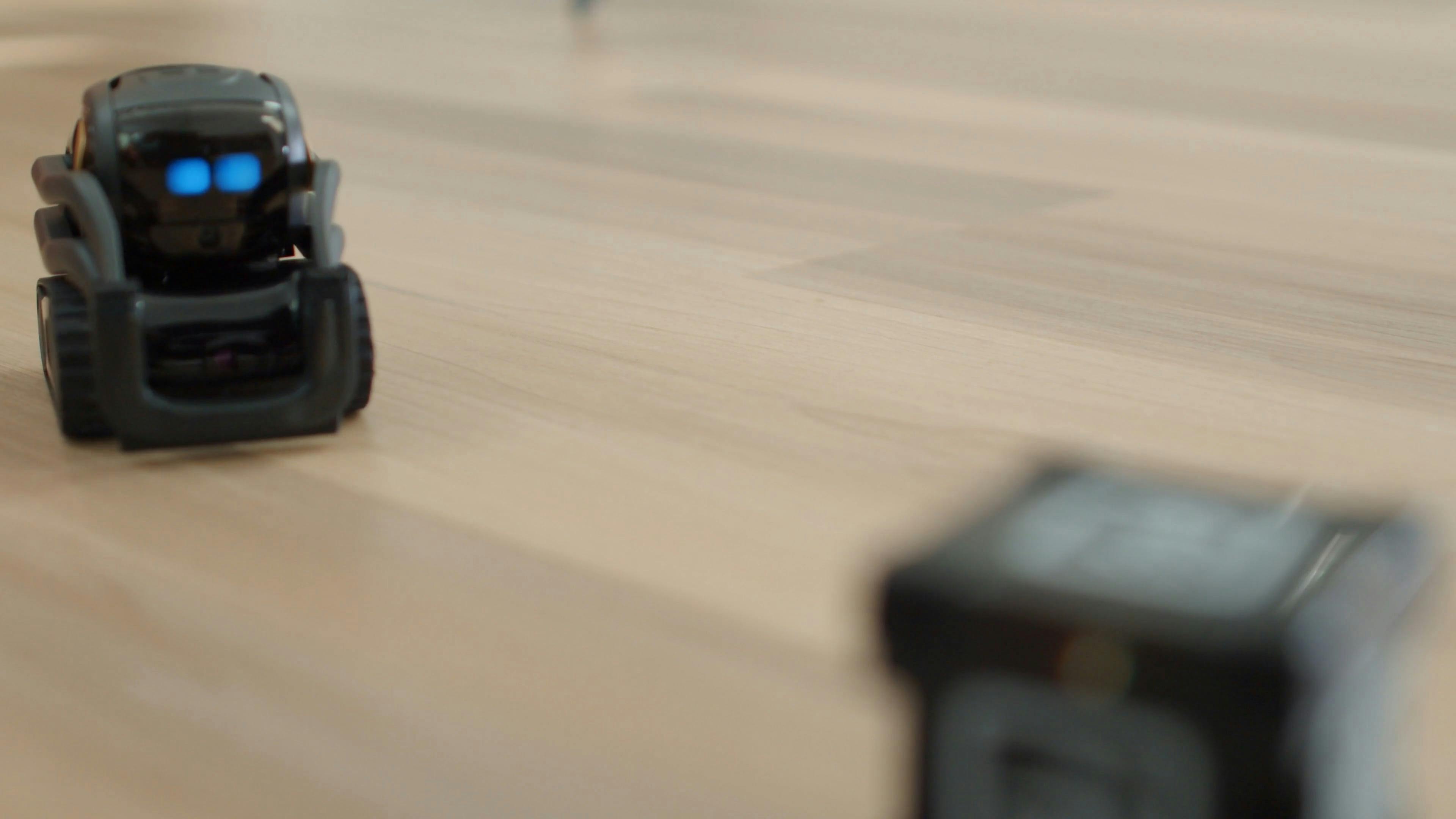 Robot Playing Videos, Download The BEST Free 4k Stock Video Footage ...