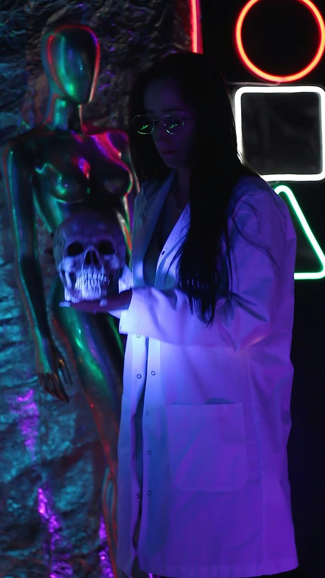 Femme De Science Fiction Videos, Download The BEST Free 4k Stock Video ...