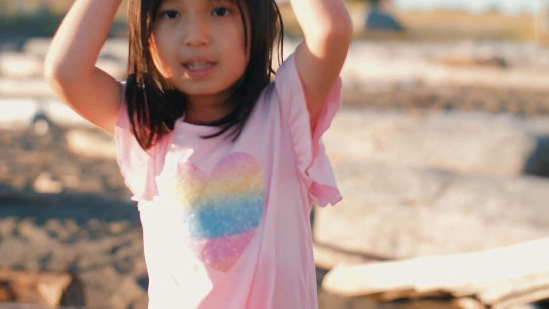 Cute Logs Videos, Download The BEST Free 4k Stock Video Footage & Cute ...