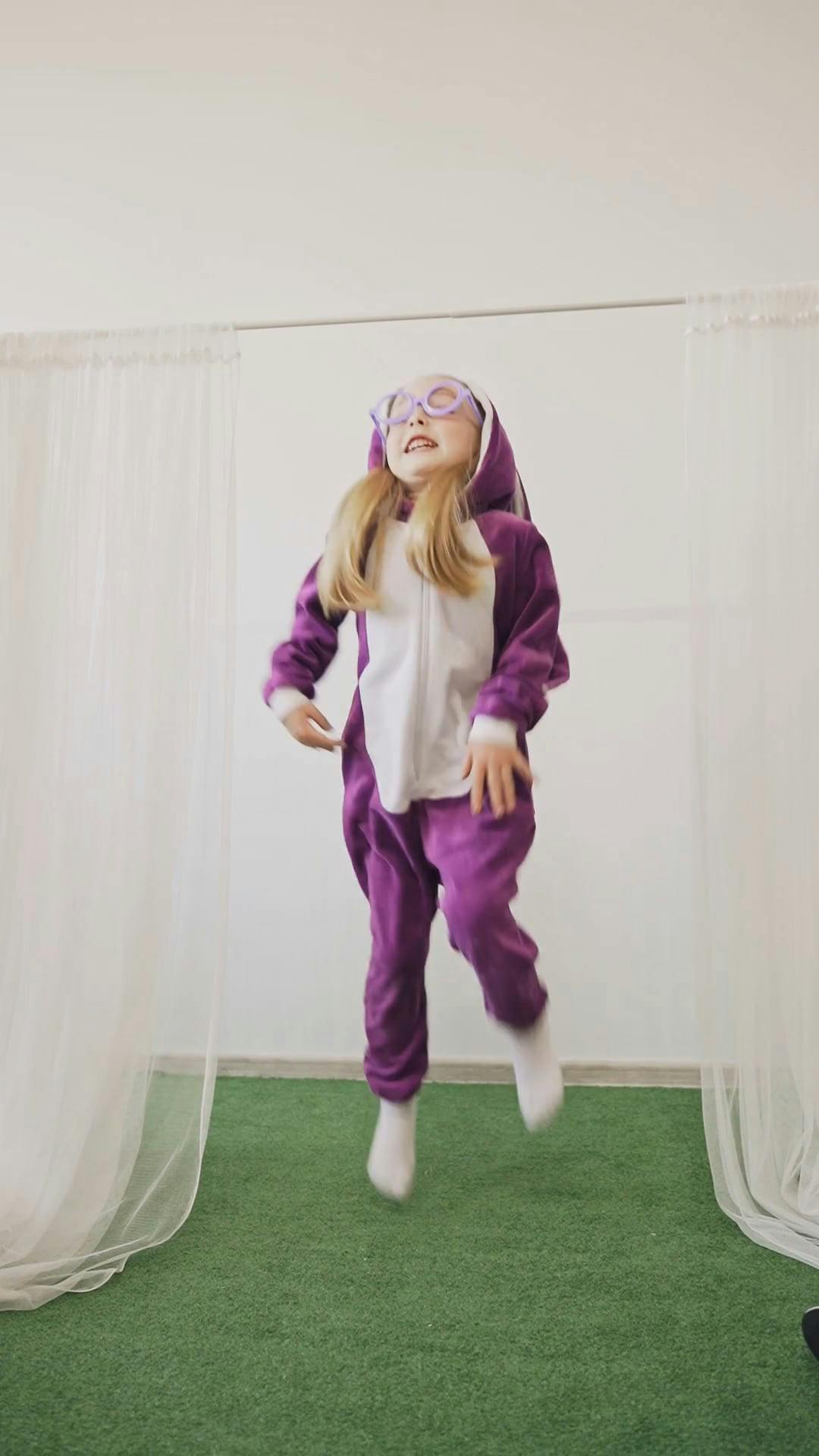 Cute Dance Videos, Download The BEST Free 4k Stock Video Footage & Cute ...