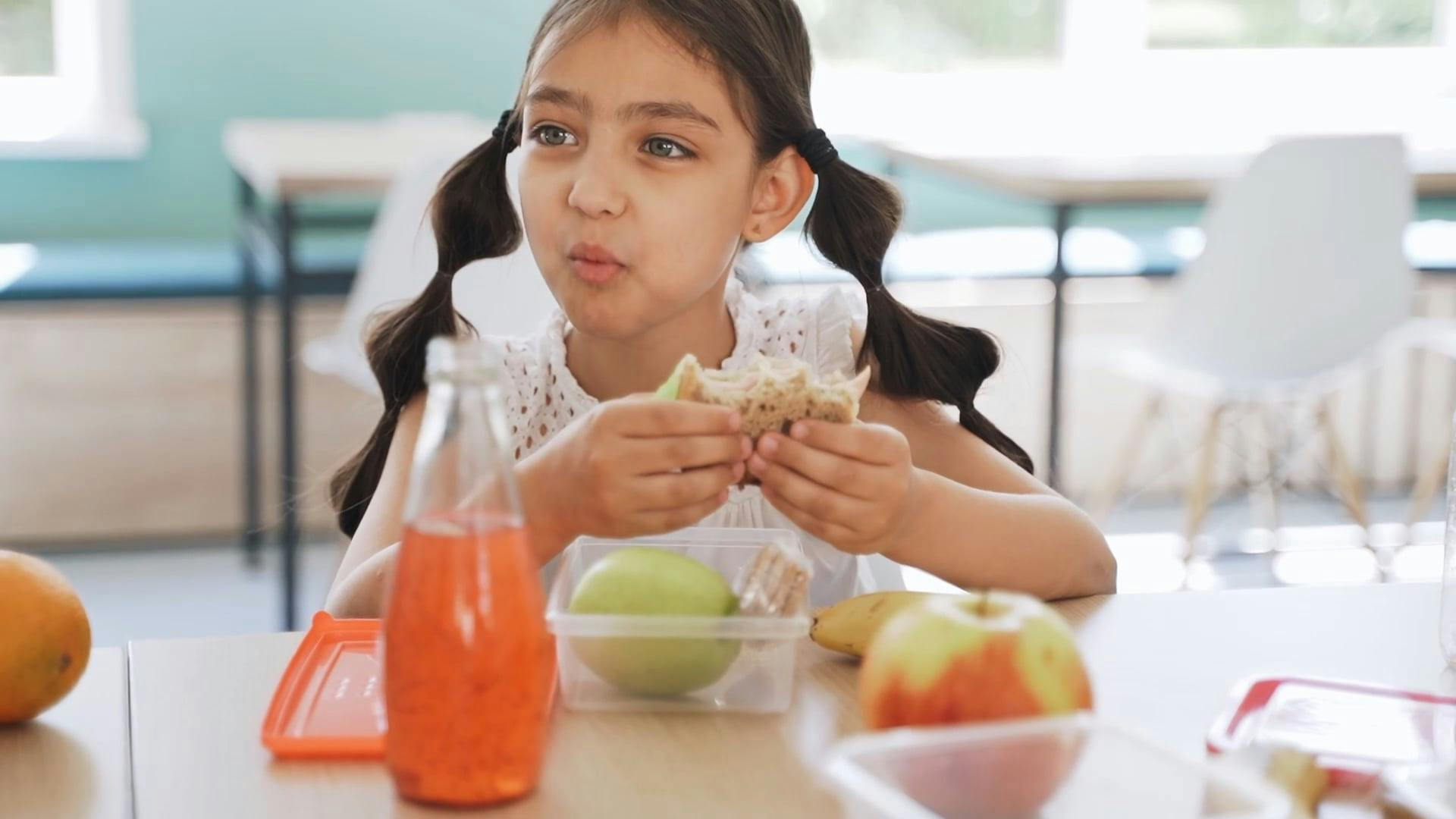 Student Eating Videos, Download The BEST Free 4k Stock Video Footage ...