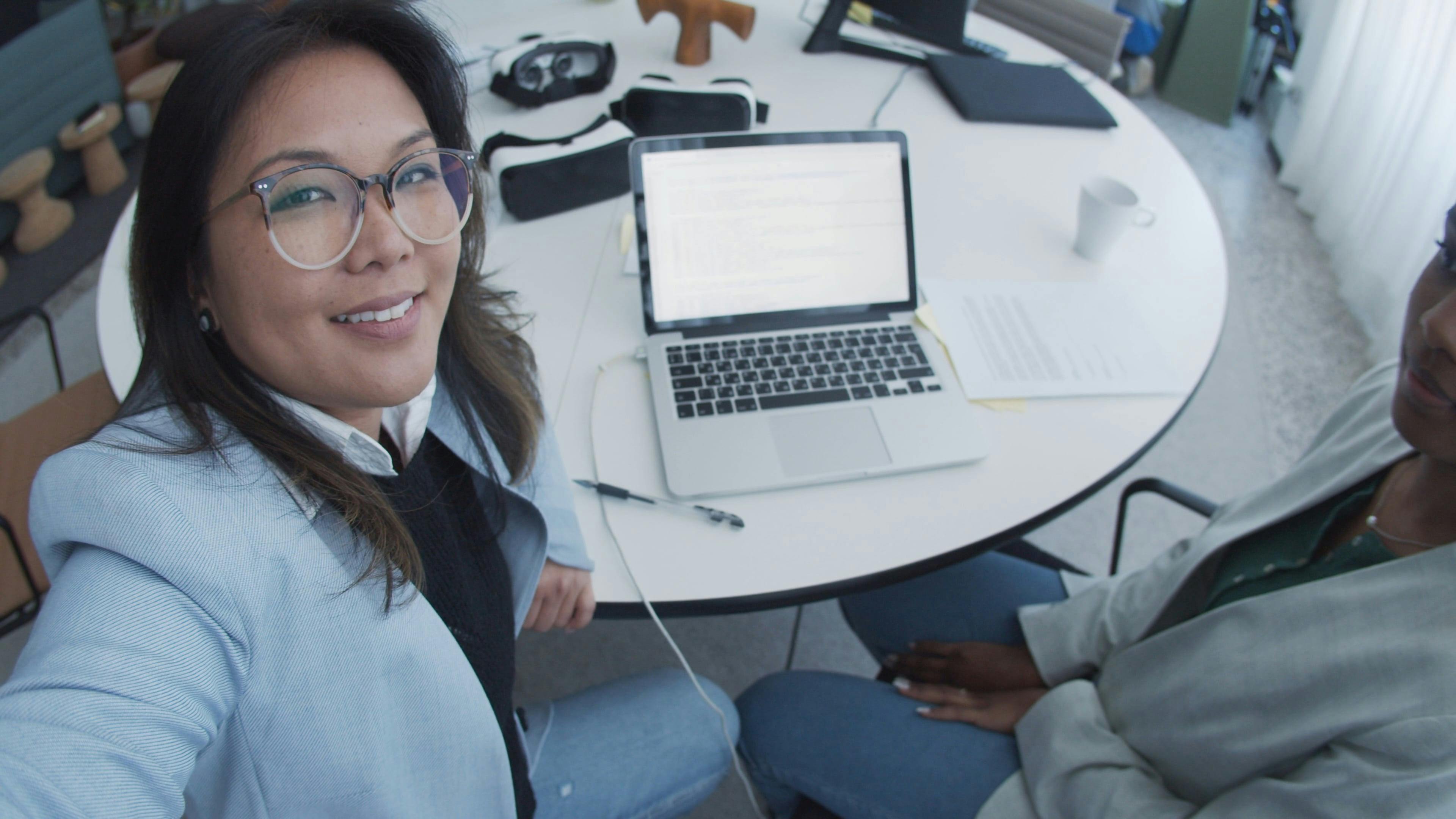 Employees Face Videos, Download The BEST Free 4k Stock Video Footage ...