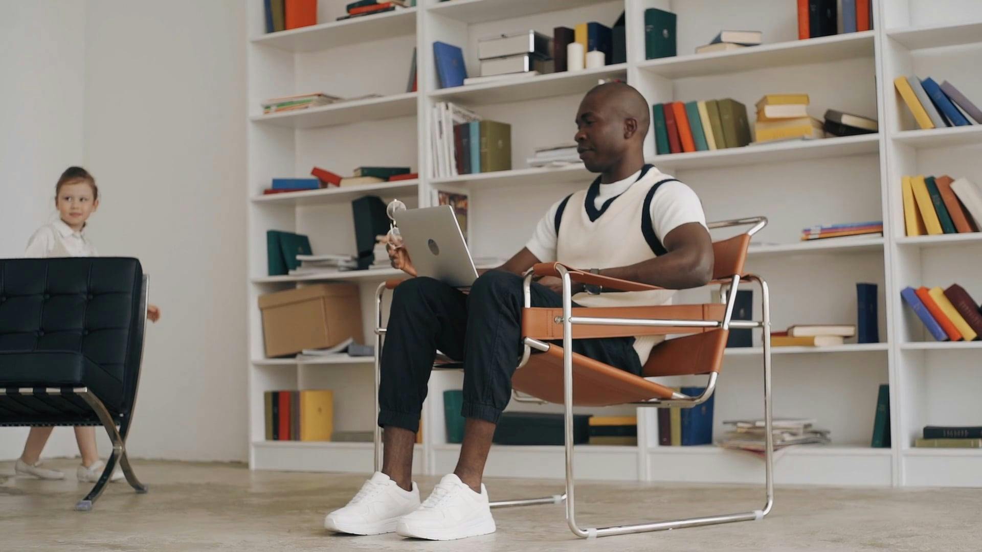 Books Around Videos, Download The BEST Free 4k Stock Video Footage ...