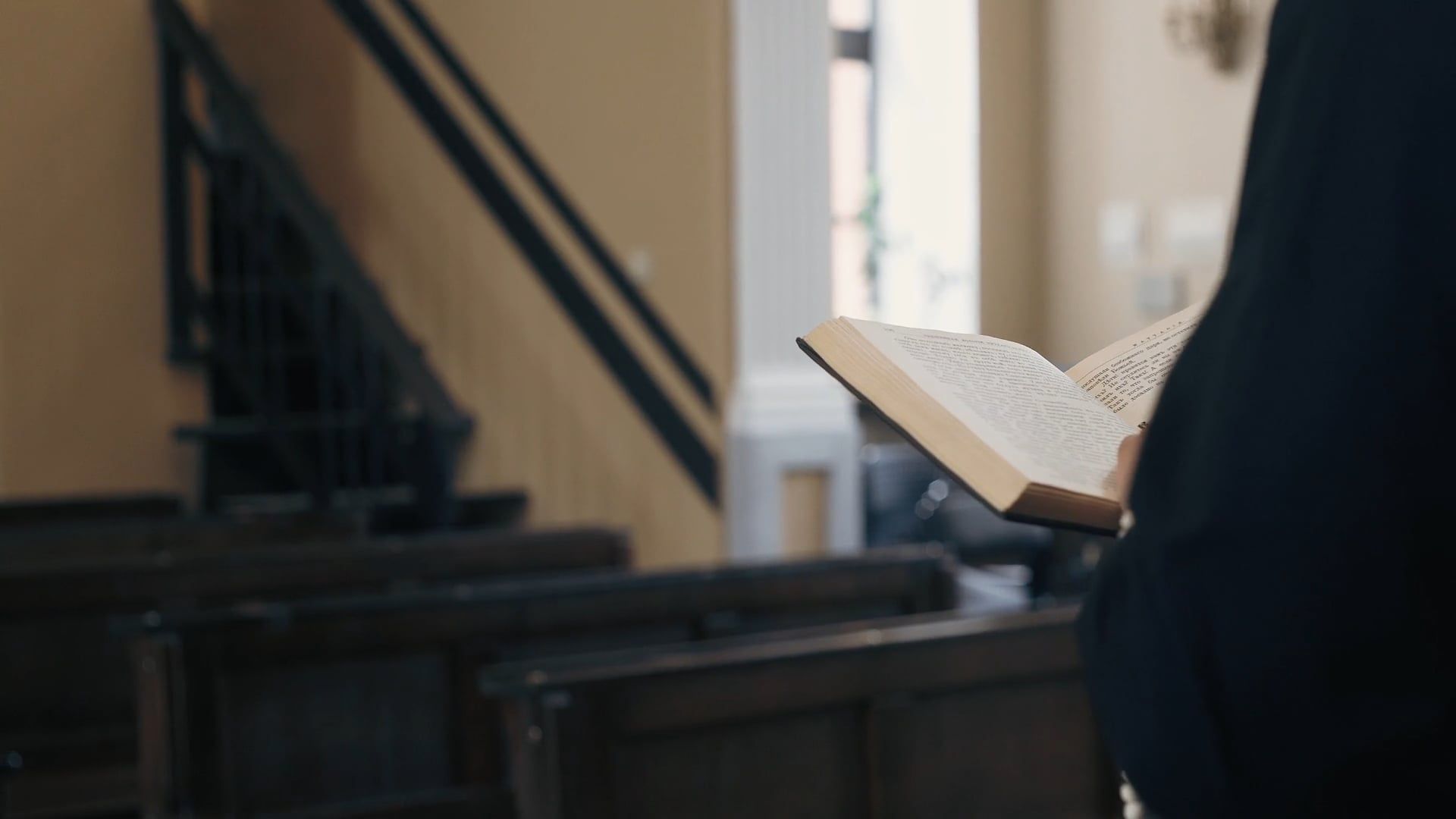 Background Woman Reading Bible Videos, Download The BEST Free 4k Stock ...