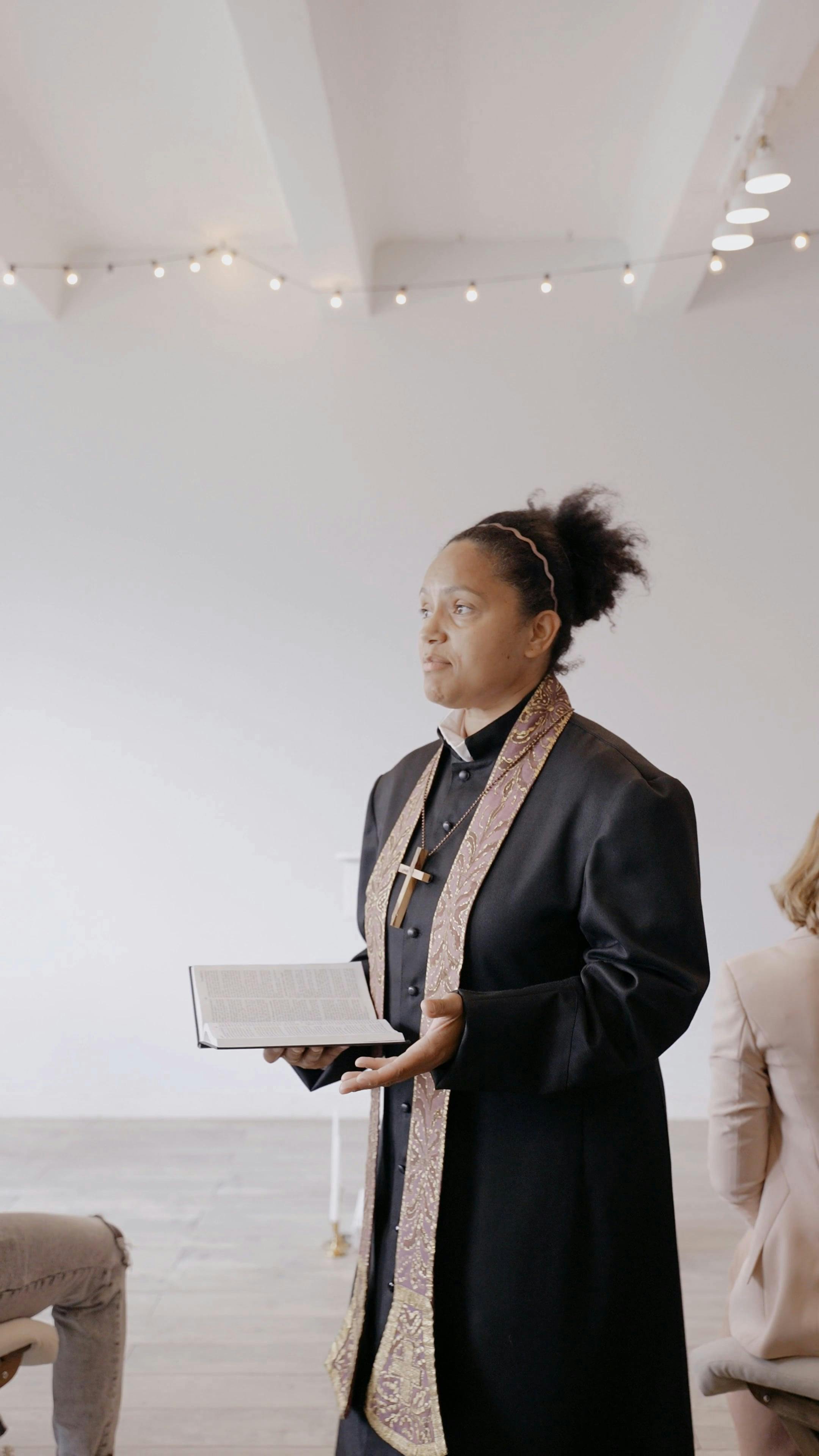 Women Preaching Videos, Download The BEST Free 4k Stock Video Footage ...