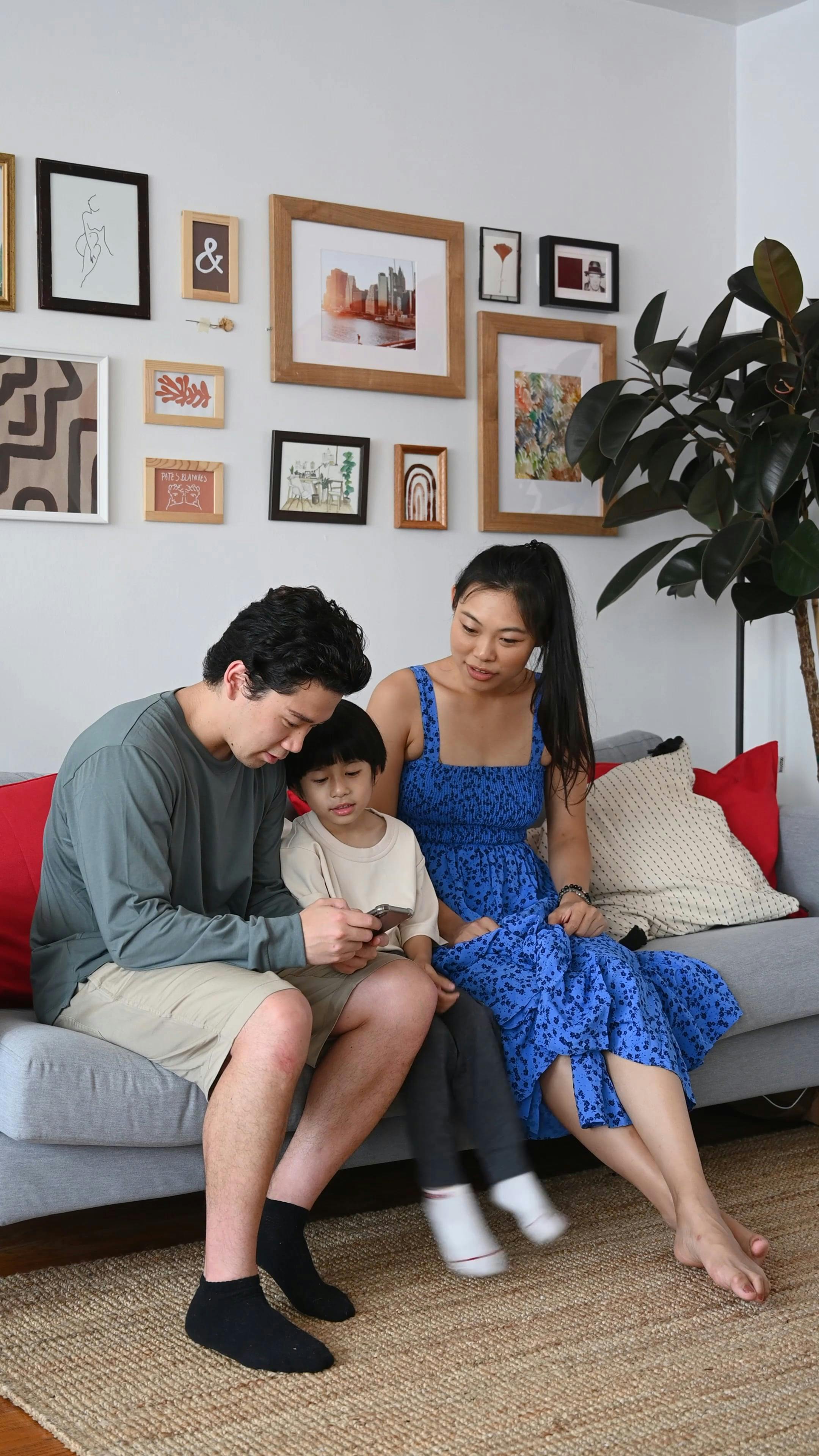 Family Seating Videos, Download The BEST Free 4k Stock Video Footage ...