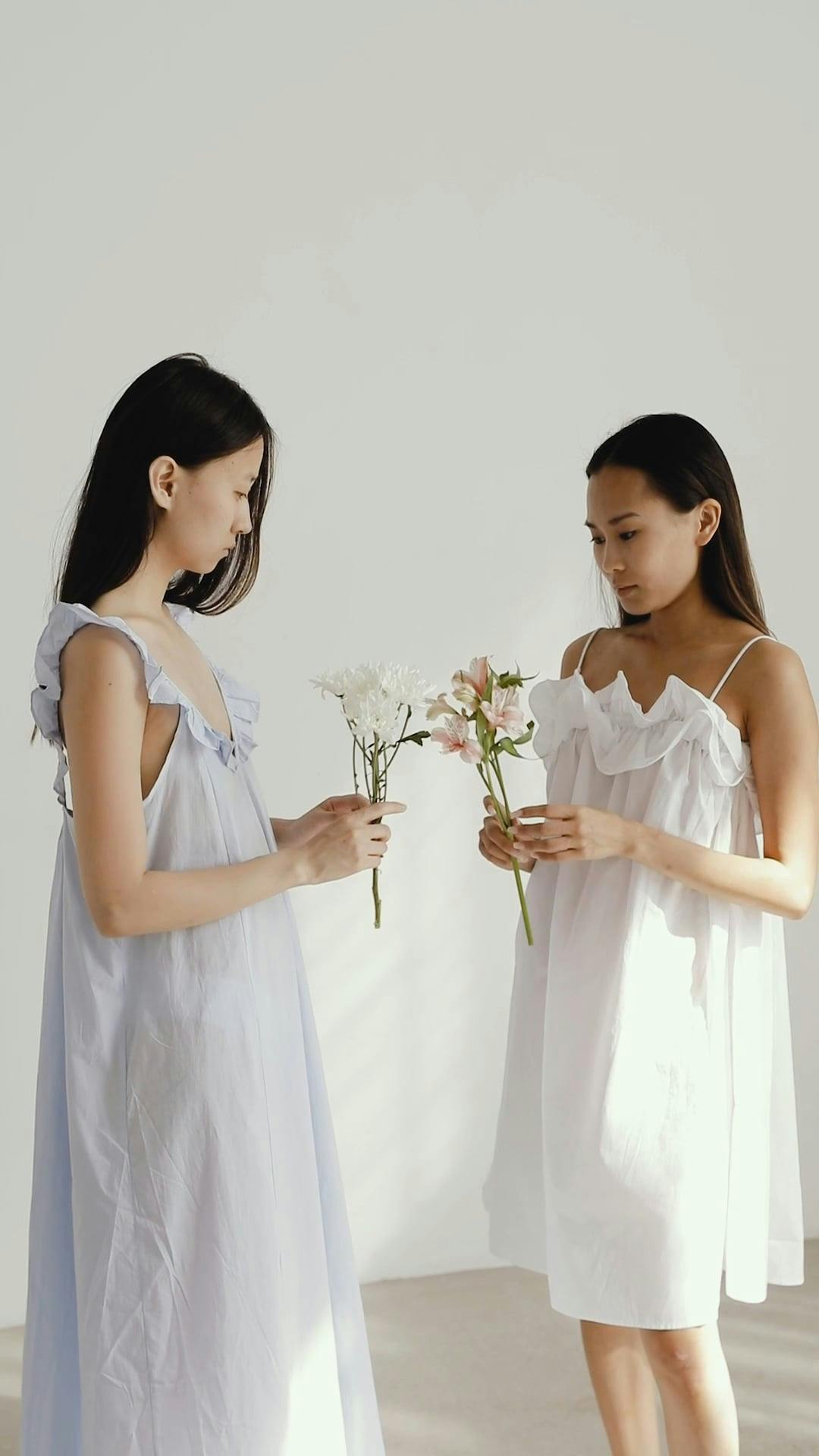 Dresses Simple Videos, Download The BEST Free 4k Stock Video Footage ...