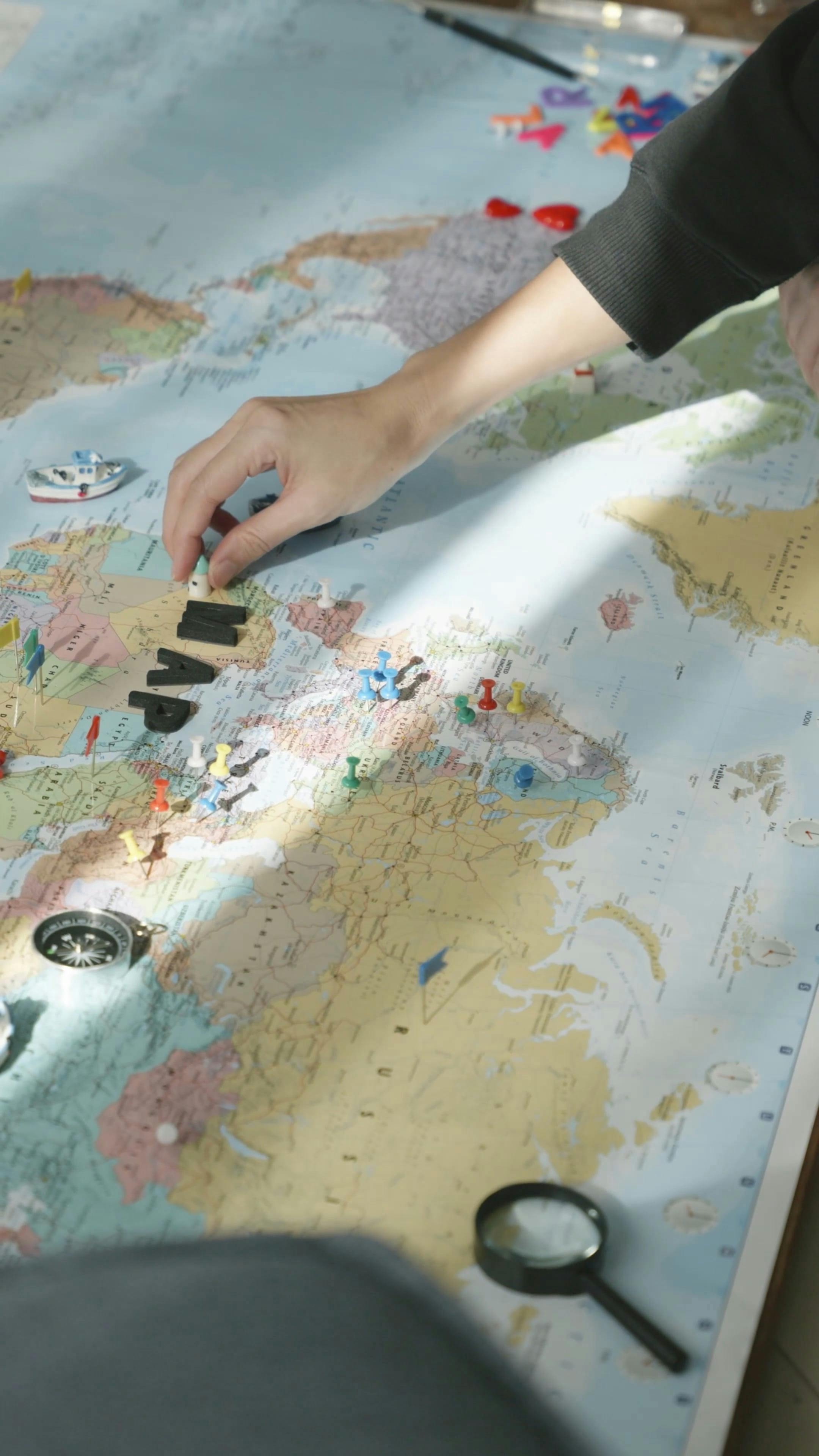 Map Detailing Videos, Download The BEST Free 4k Stock Video Footage ...