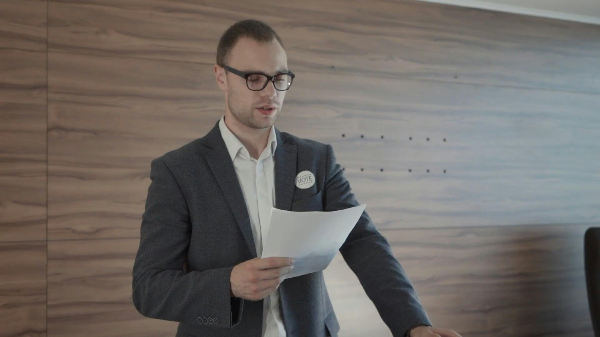 Man Doing a Discussion · Free Stock Video