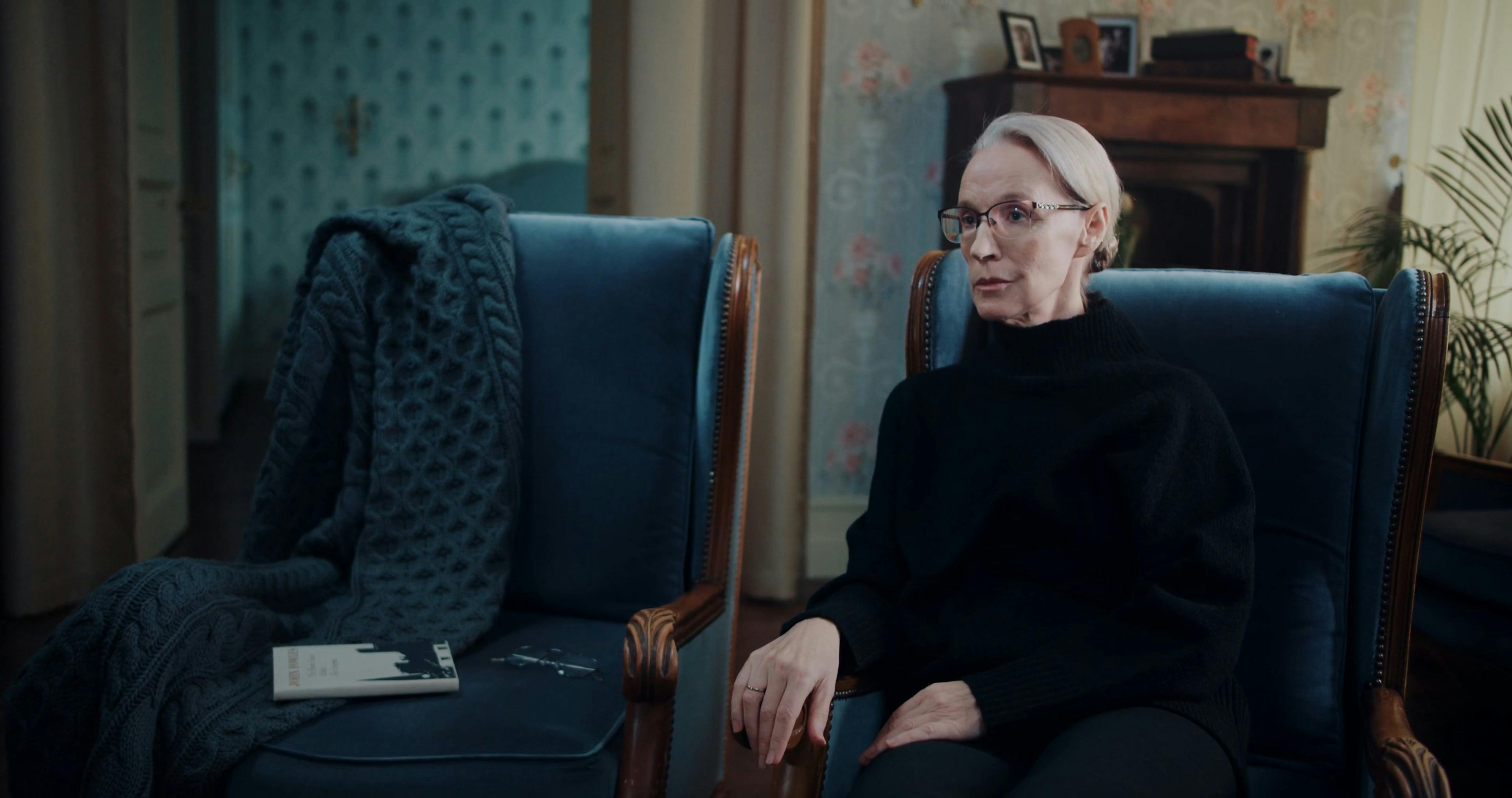 Prod Someone Videos, Download The BEST Free 4k Stock Video Footage ...