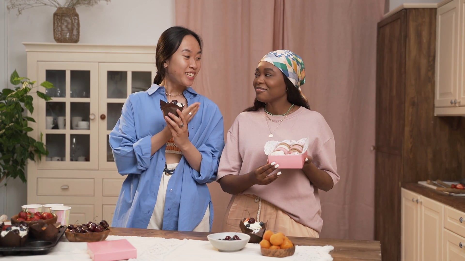 Women Talking and Doing Hand Gestures while Holding Desserts Free Stock ...