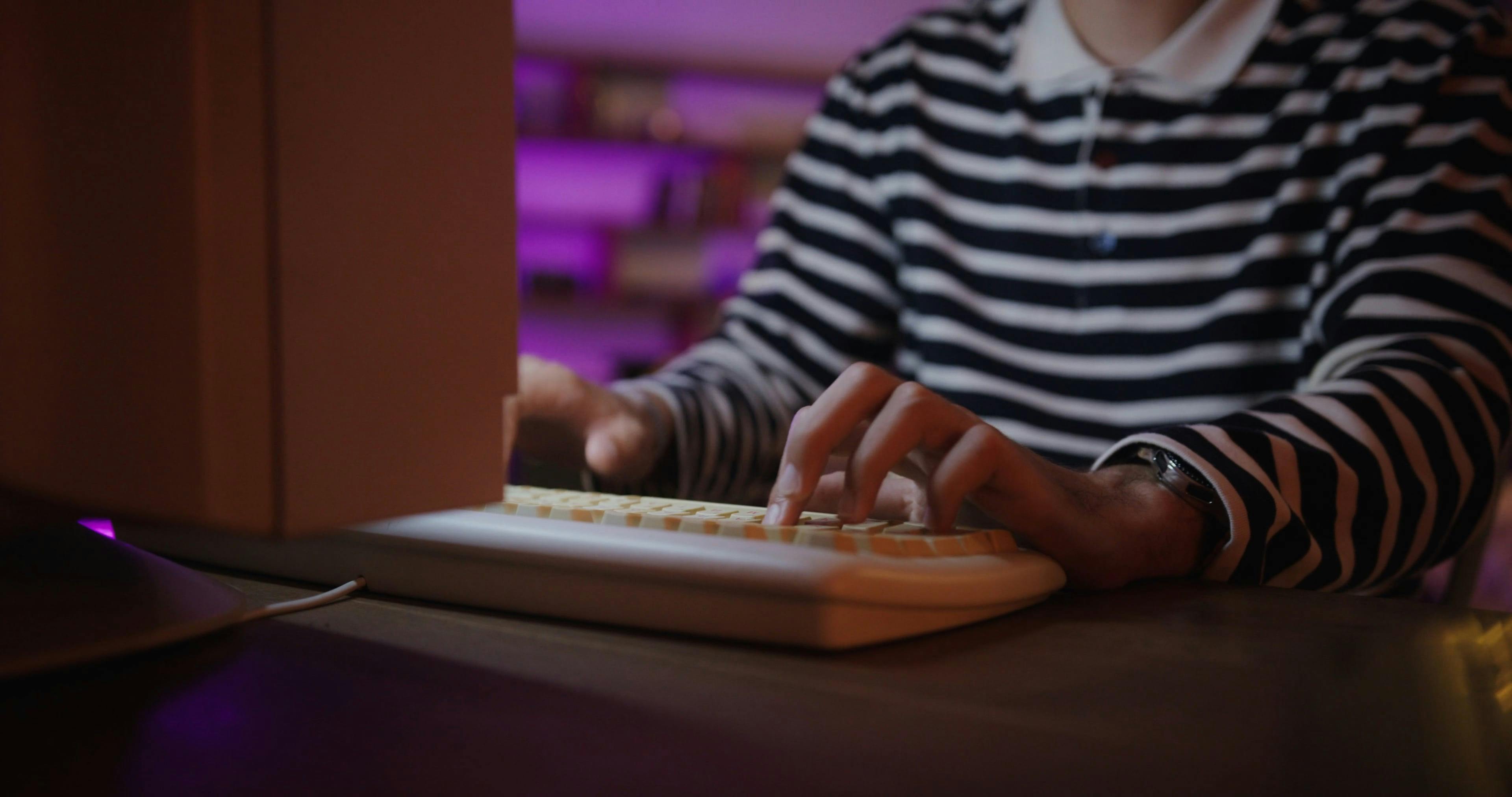 Typing Jobs Videos, Download The BEST Free 4k Stock Video Footage ...