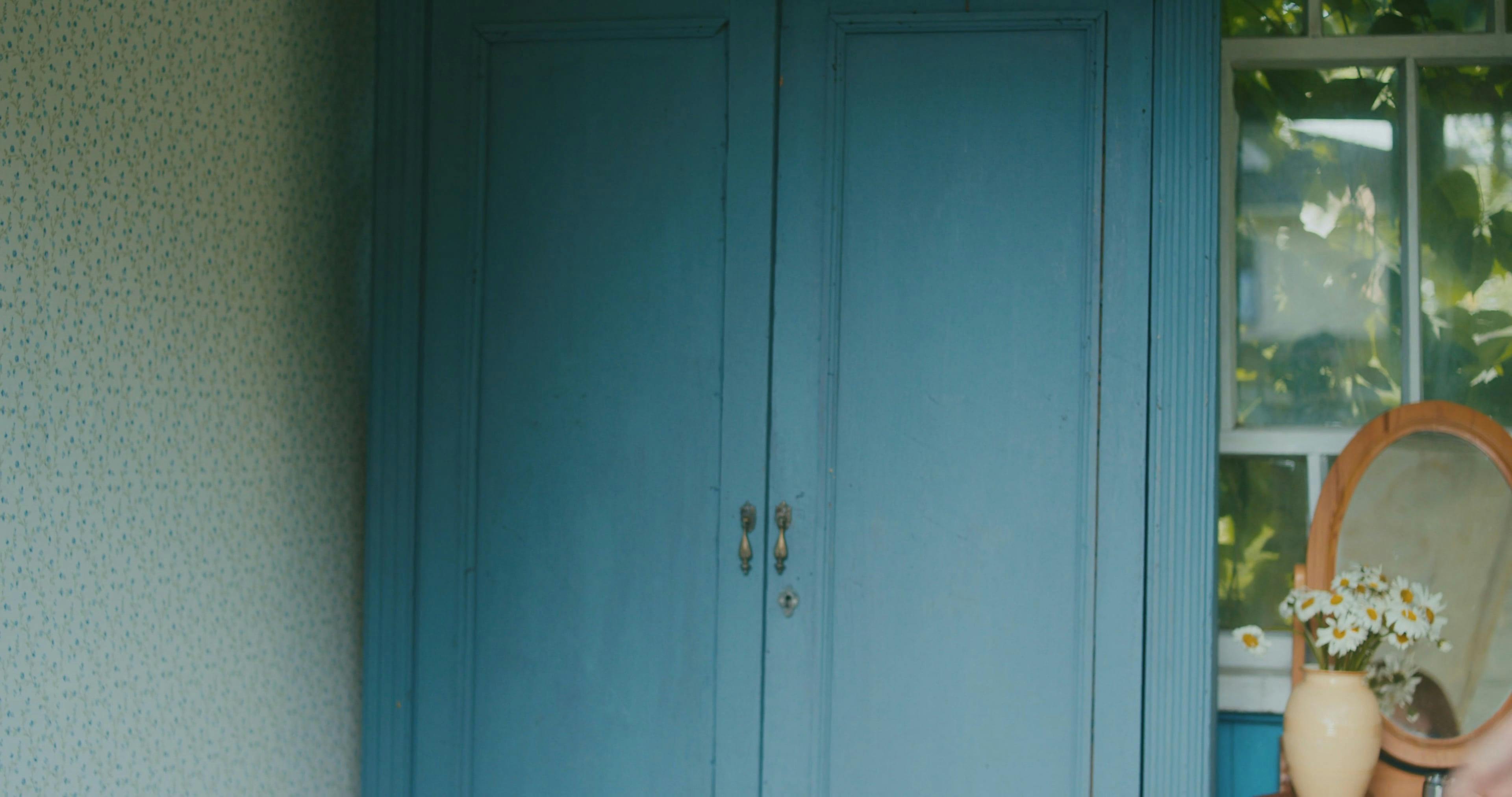 Live Clean Wallpaper Videos, Download The BEST Free 4k Stock Video ...