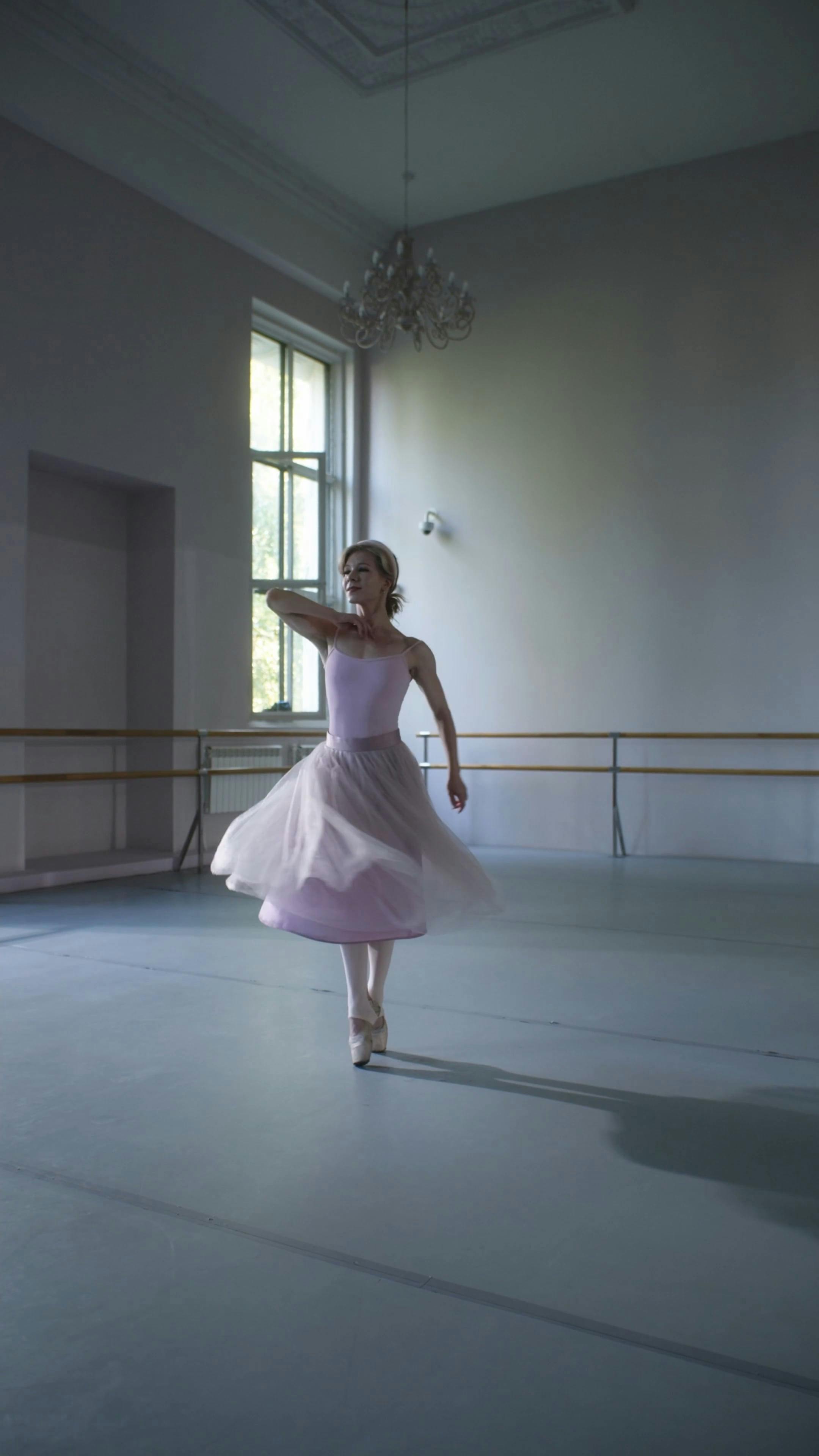 Woman Doing Ballet Dance · Free Stock Video