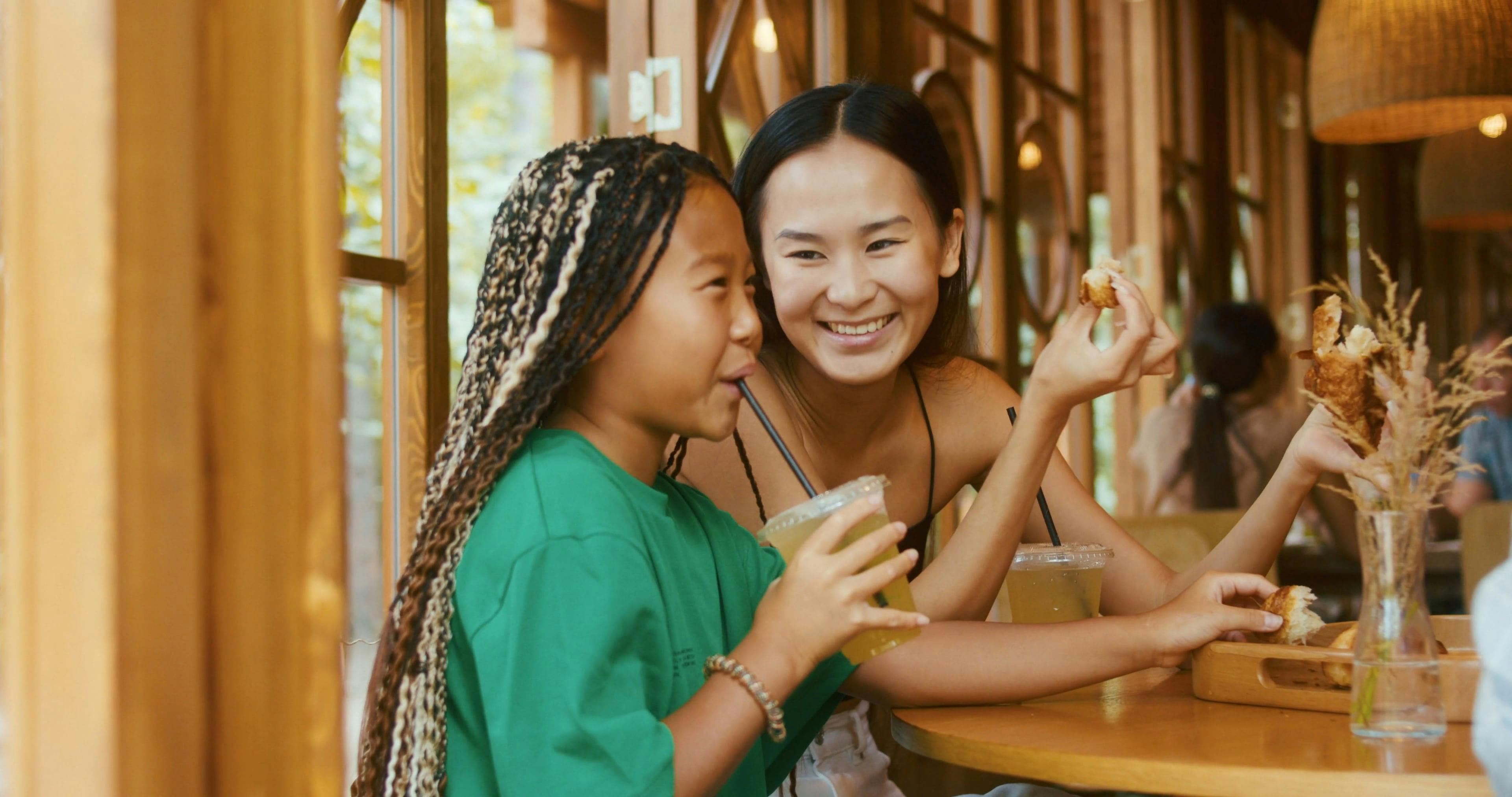 Kids Eating At Restaurant Videos, Download The BEST Free 4k Stock Video ...