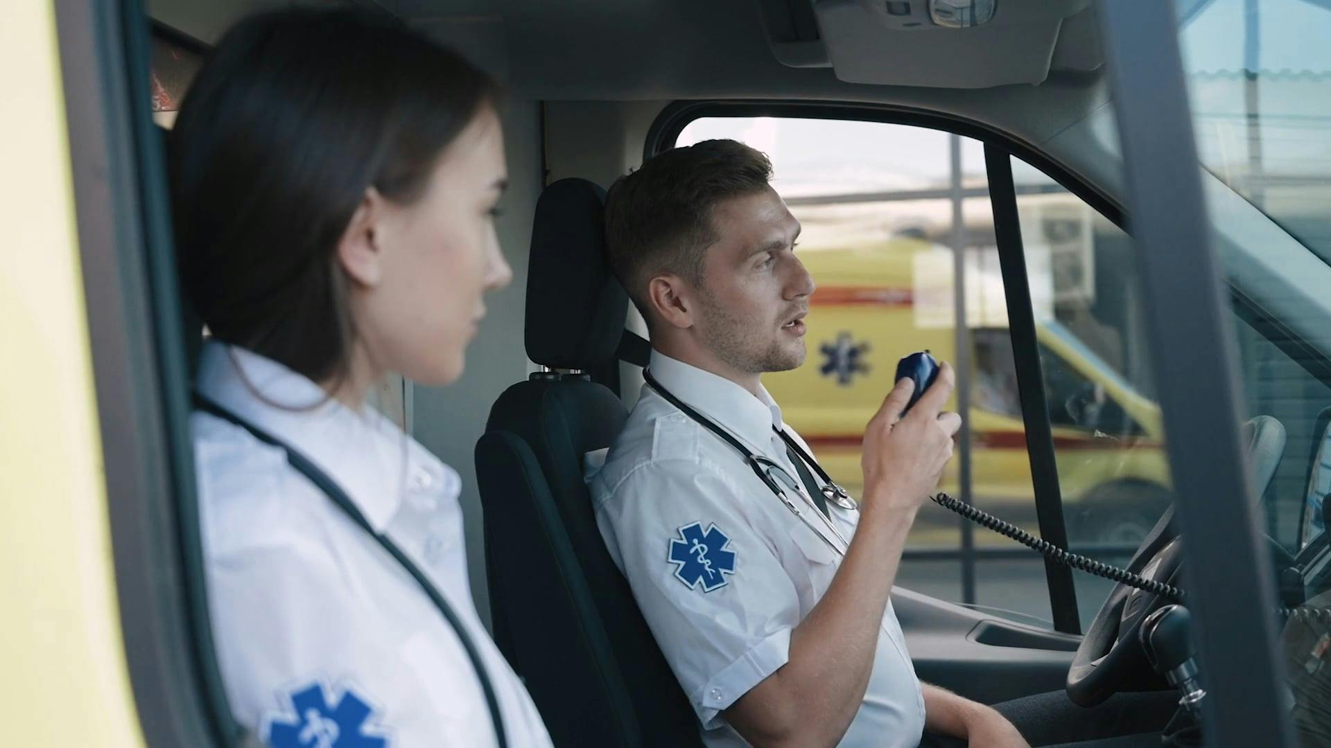 Vídeos de stock gratuitos sobre ambulancia, apoyar, asistencia medica ...