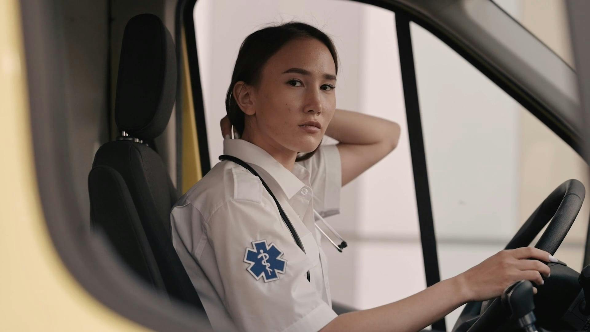 Vídeos de stock gratuitos sobre ambulancia, apoyo de salud, arreglando ...