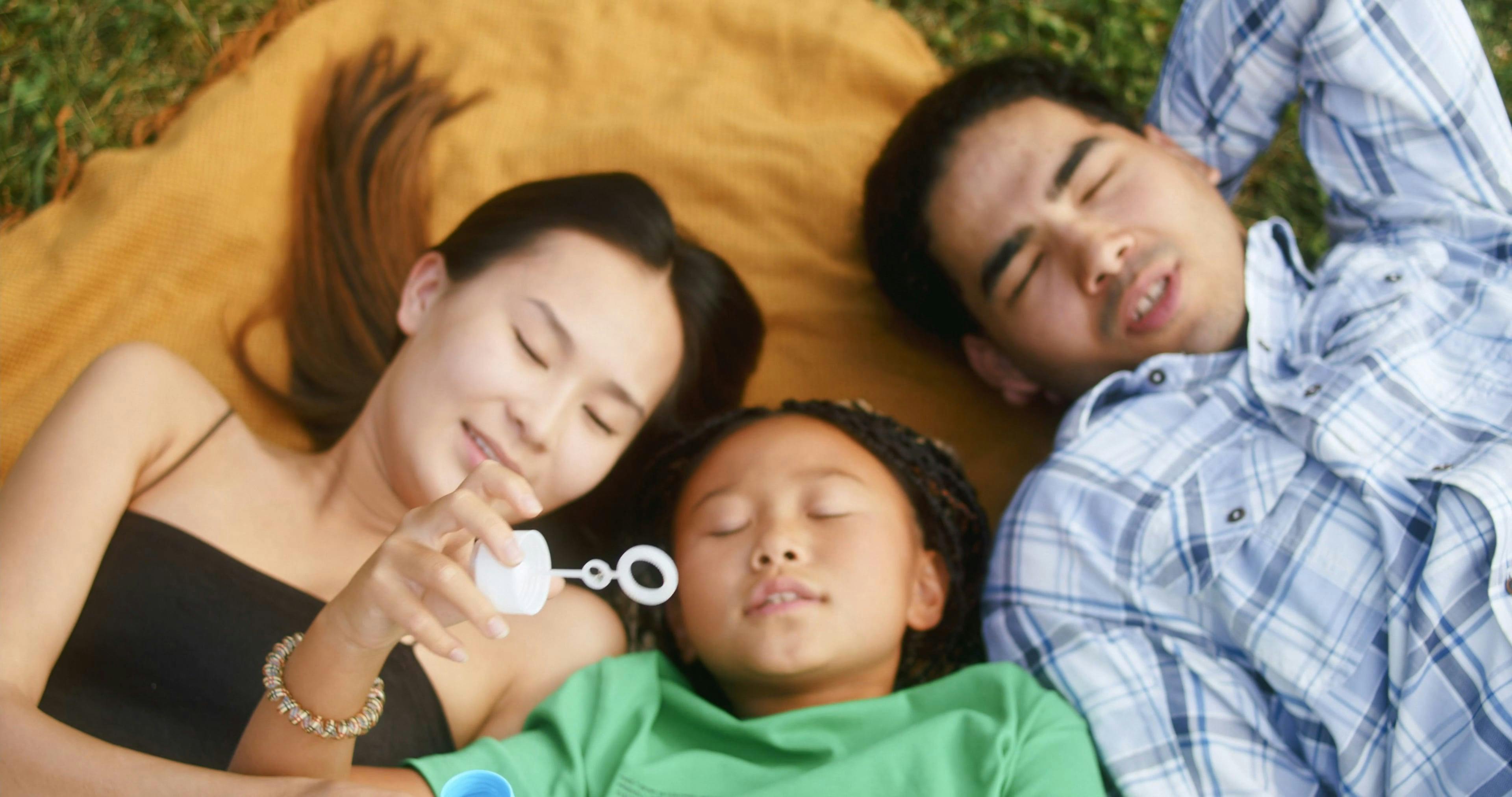 Lazy Dad Videos, Download The BEST Free 4k Stock Video Footage & Lazy ...