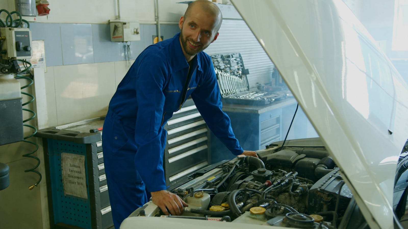 Car Engine Videos, Download The BEST Free 4k Stock Video Footage & Car ...