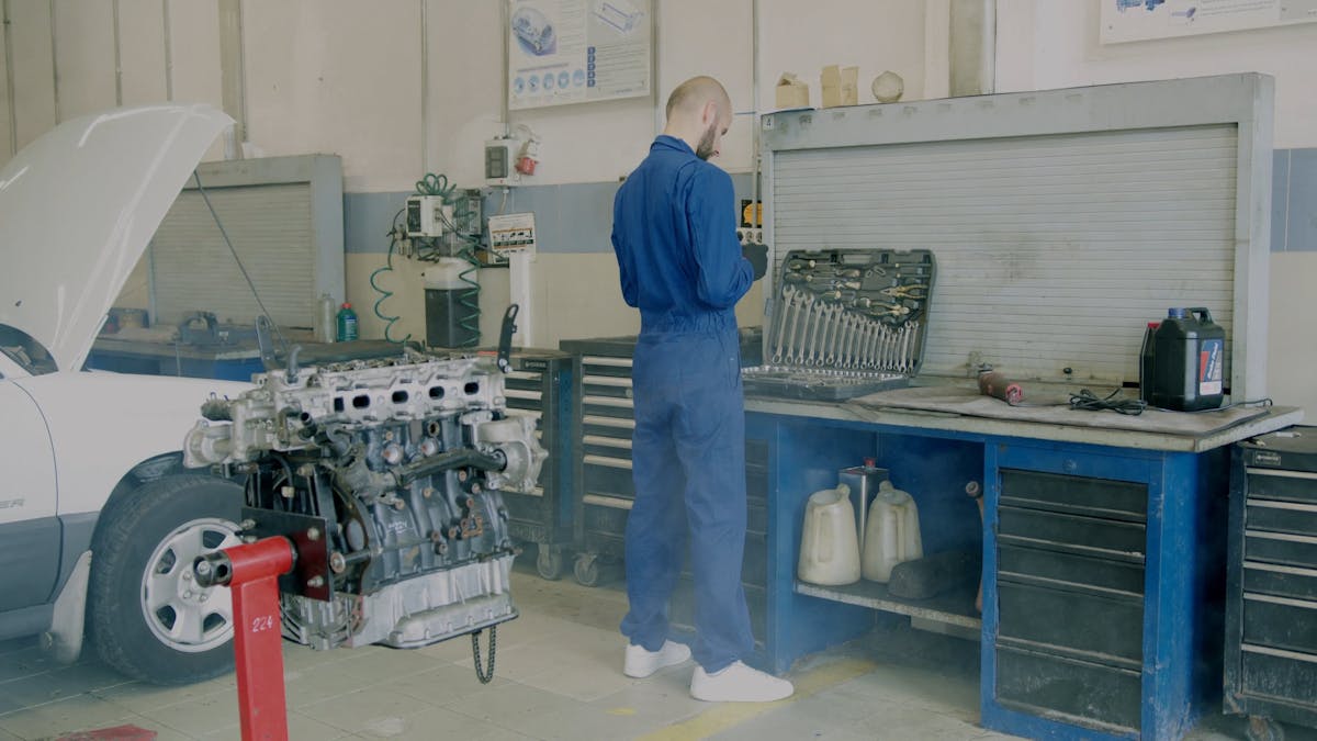 Car Engine Videos, Download The BEST Free 4k Stock Video Footage & Car ...