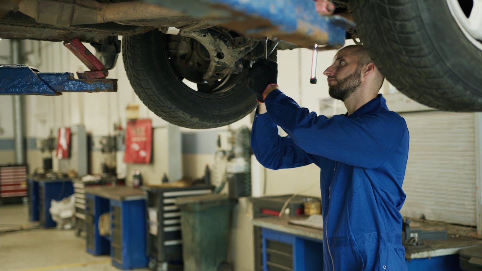 Car Parts Videos, Download The BEST Free 4k Stock Video Footage & Car ...