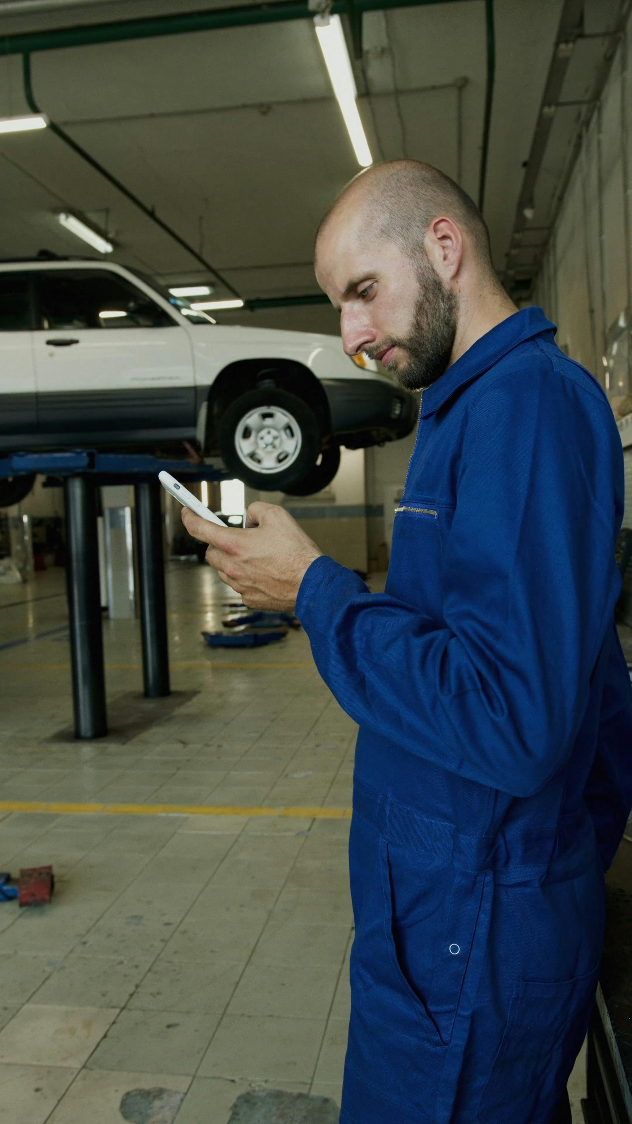 Auto Repair Shop Videos, Download The BEST Free 4k Stock Video Footage ...