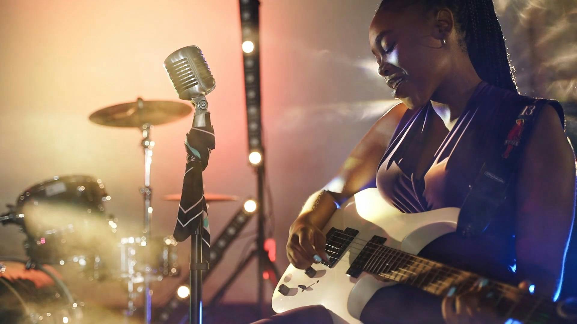 Singing With Electric Guitar Images Videos, Download The BEST Free 4k ...