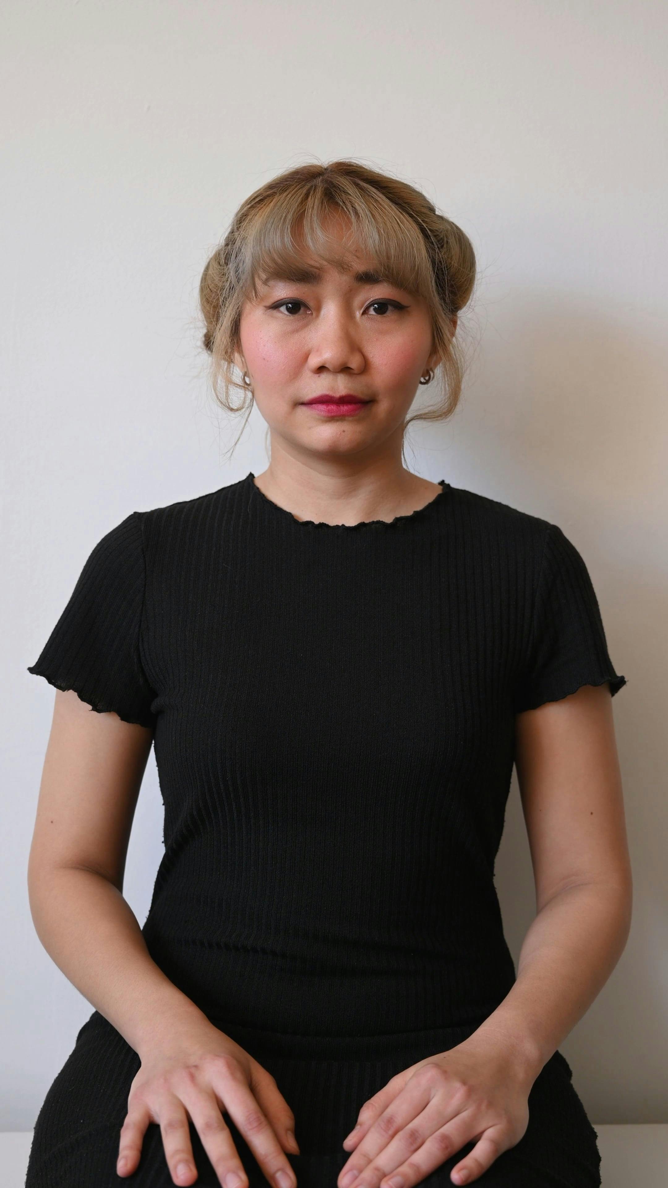 Signing Video Videos, Download The BEST Free 4k Stock Video Footage ...