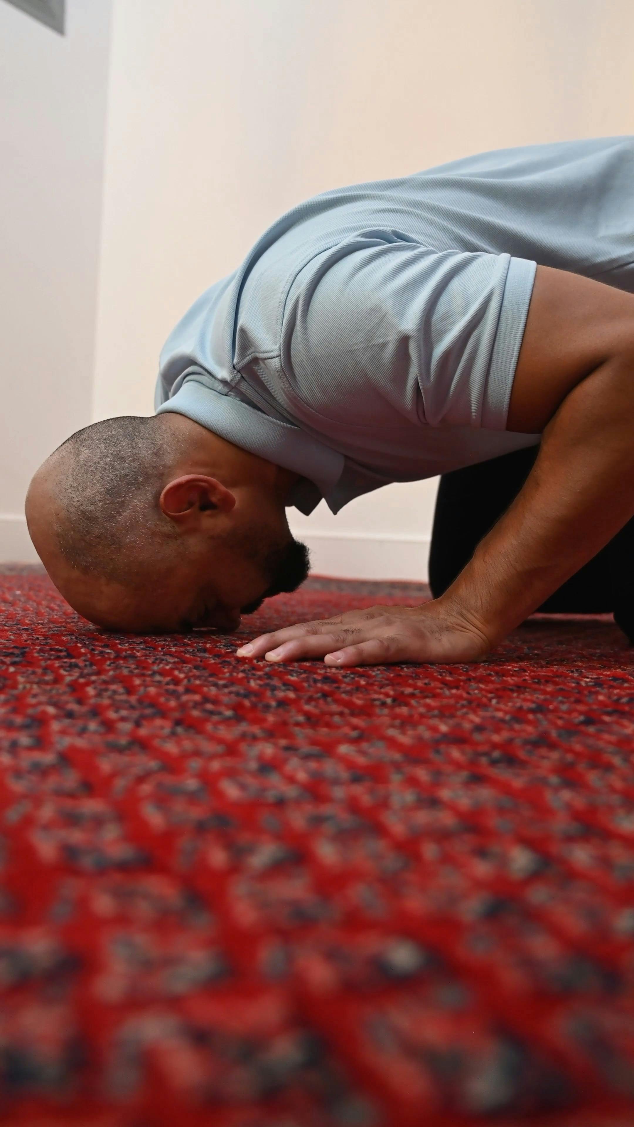 Man Praying Videos, Download The BEST Free 4k Stock Video Footage & Man ...