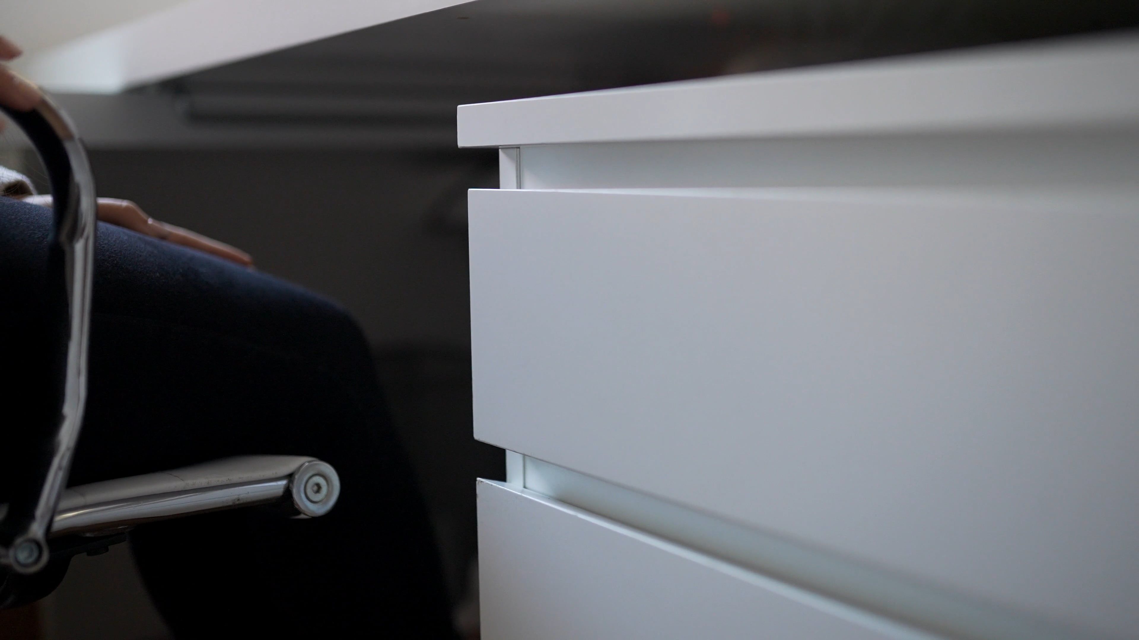 Open Desk Drawer Videos, Download The BEST Free 4k Stock Video Footage ...