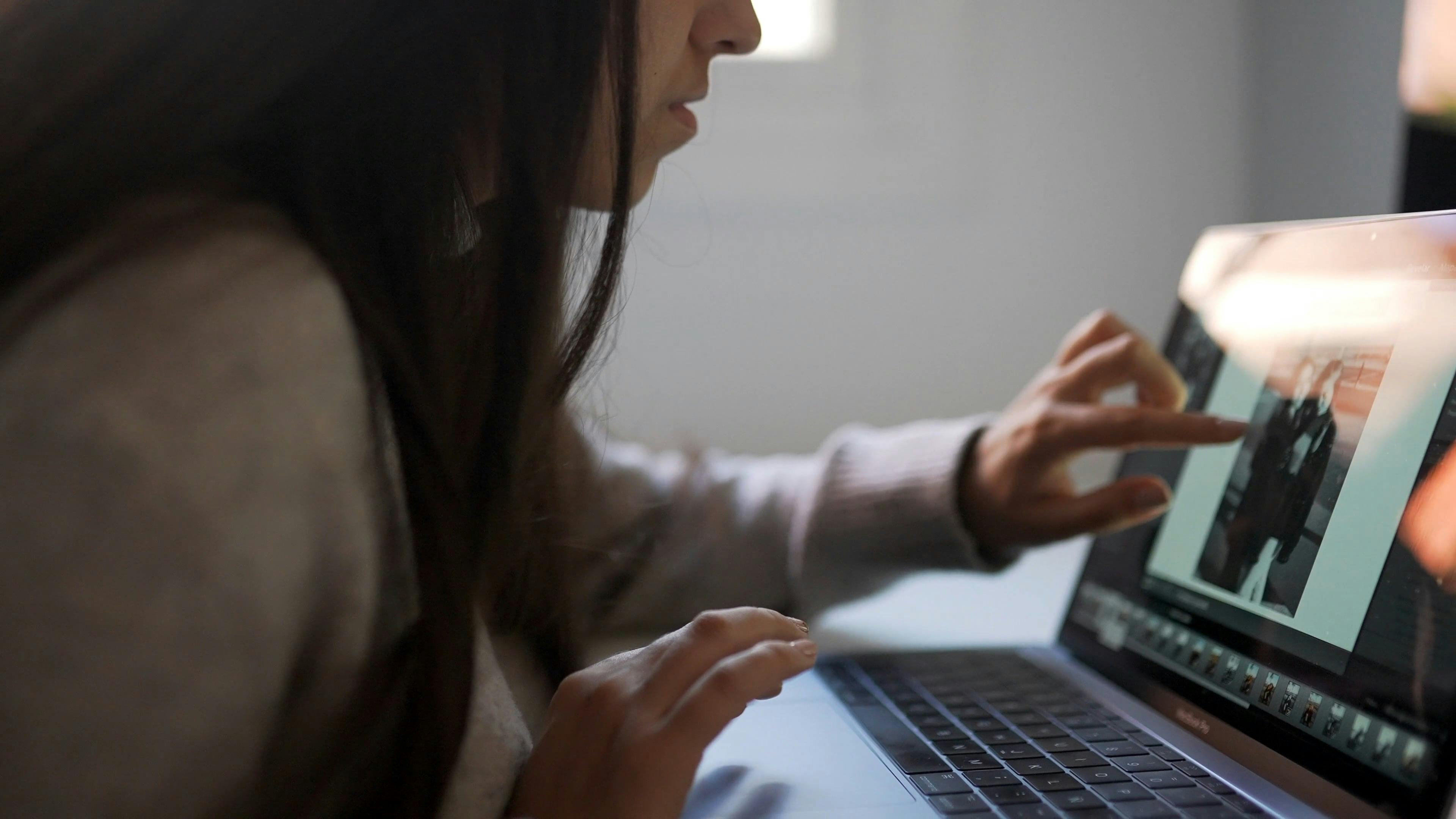 Touching Laptop Screen Front View Videos, Download The BEST Free 4k ...