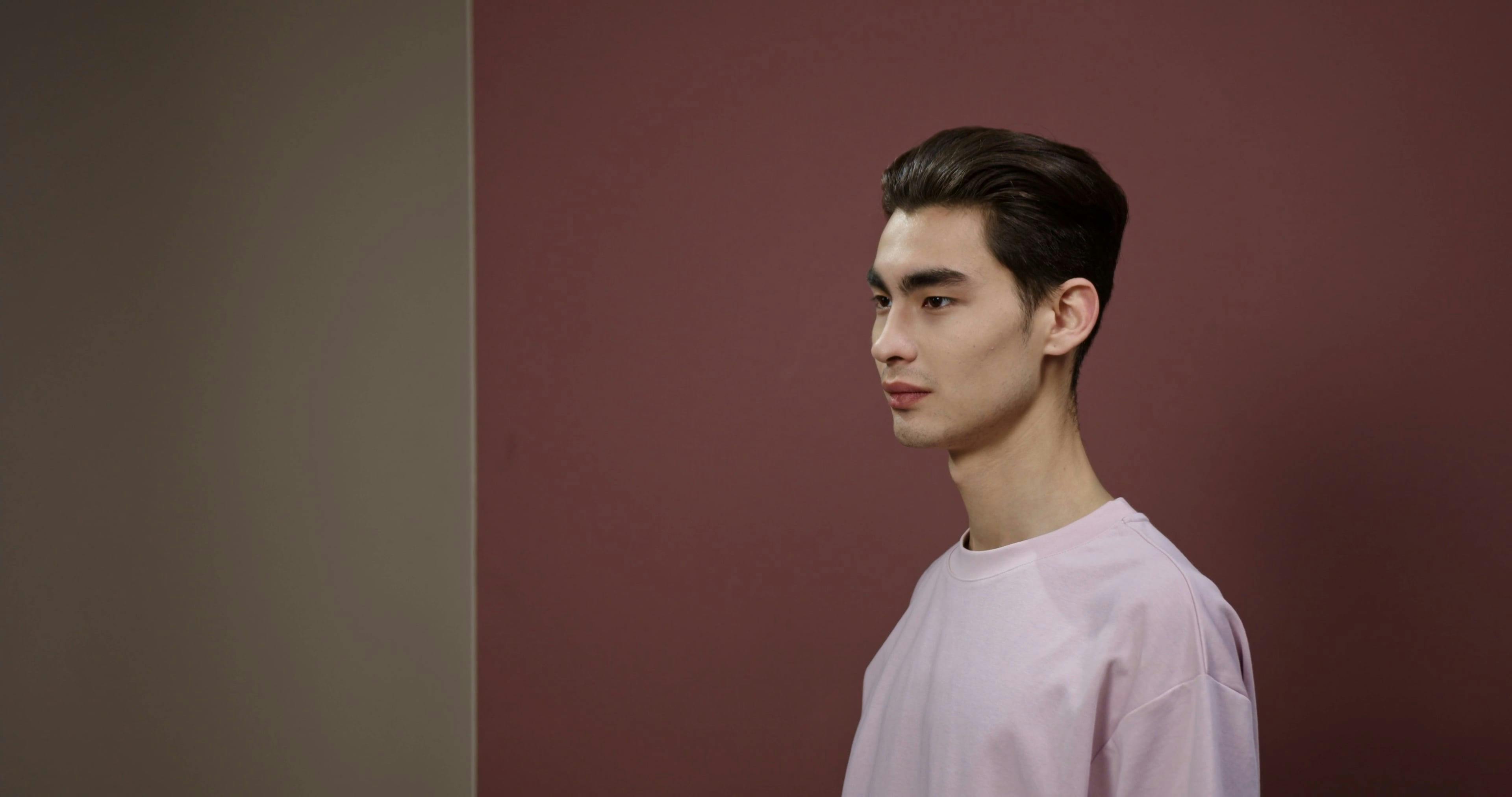 A Man Looking Left And Right Videos, Download The BEST Free 4k Stock ...