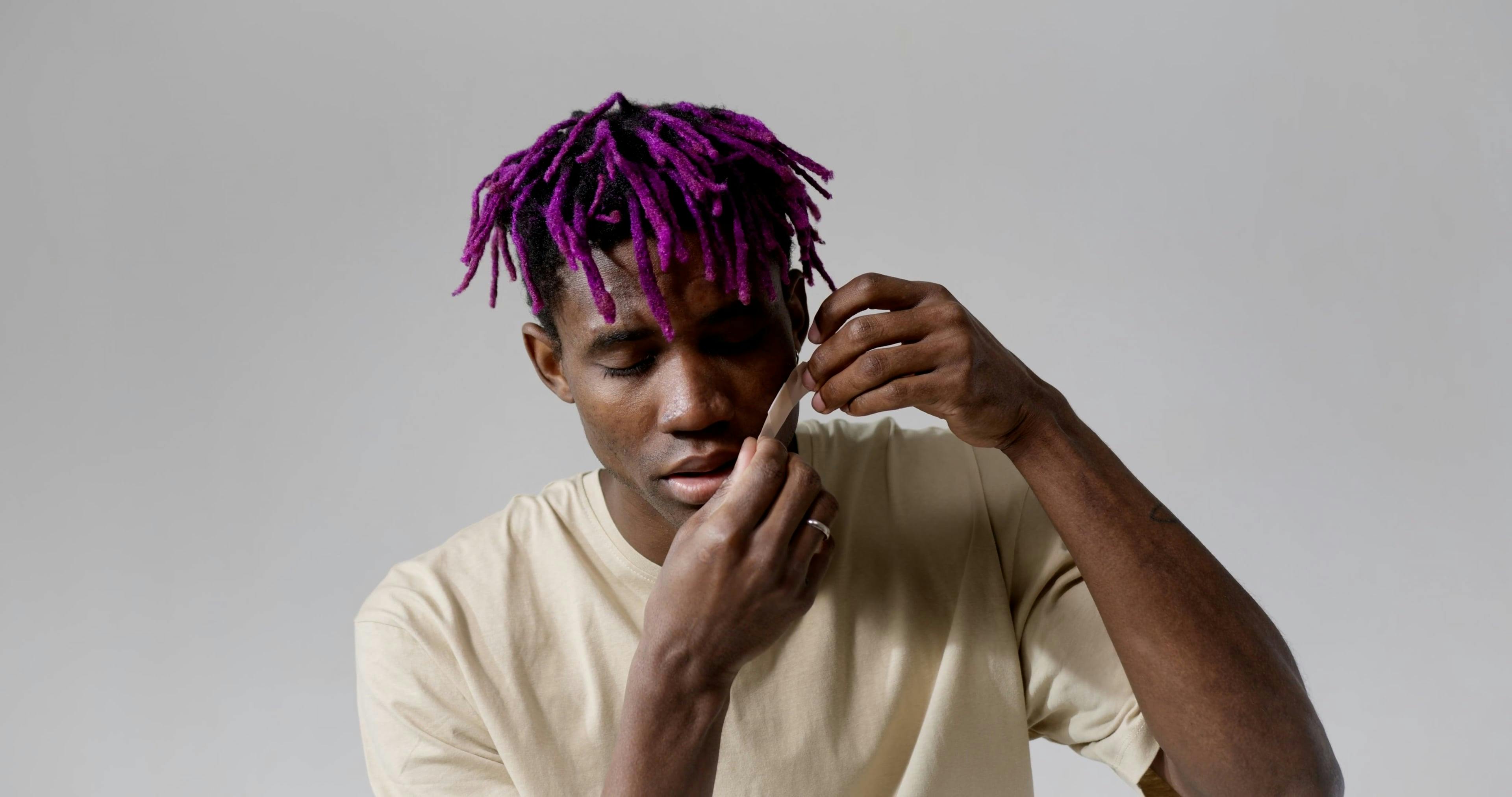 Vidéo gratuite de acné, adhésif, cheveux colorés, collage, des ...