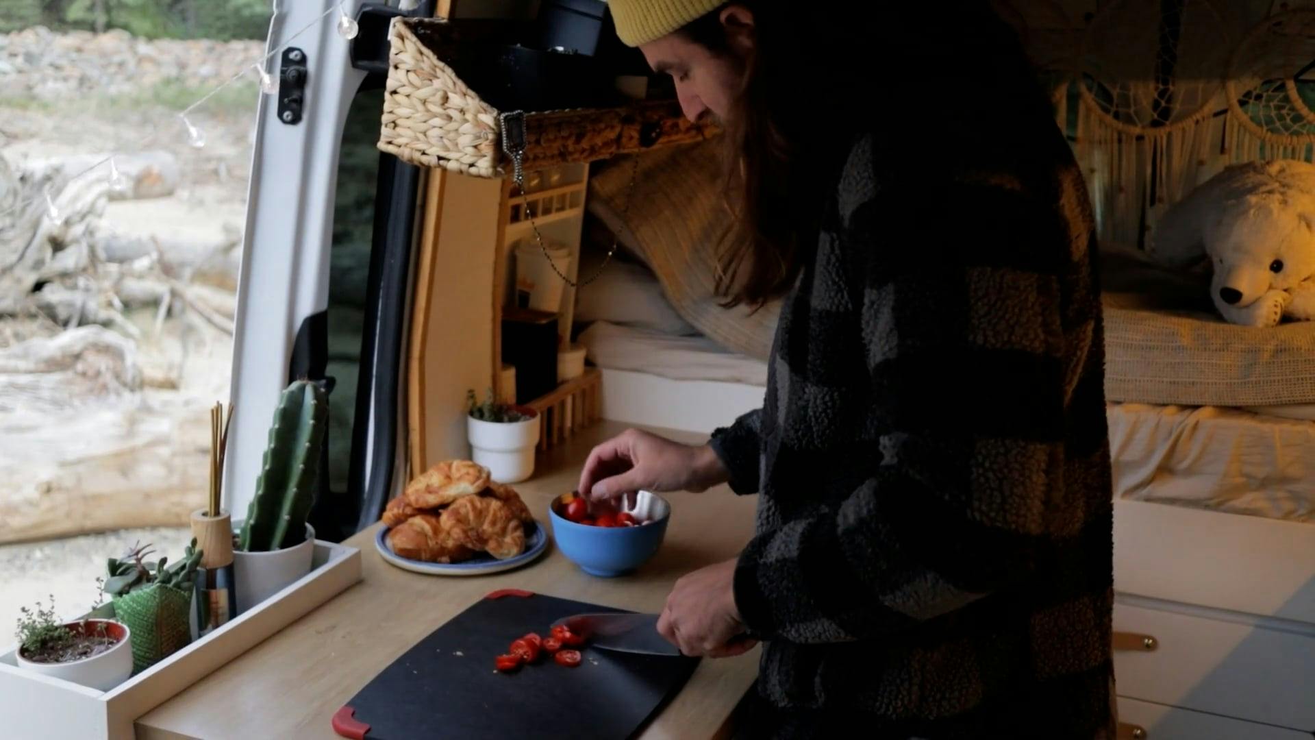 Van Prep Videos, Download The BEST Free 4k Stock Video Footage & Van ...