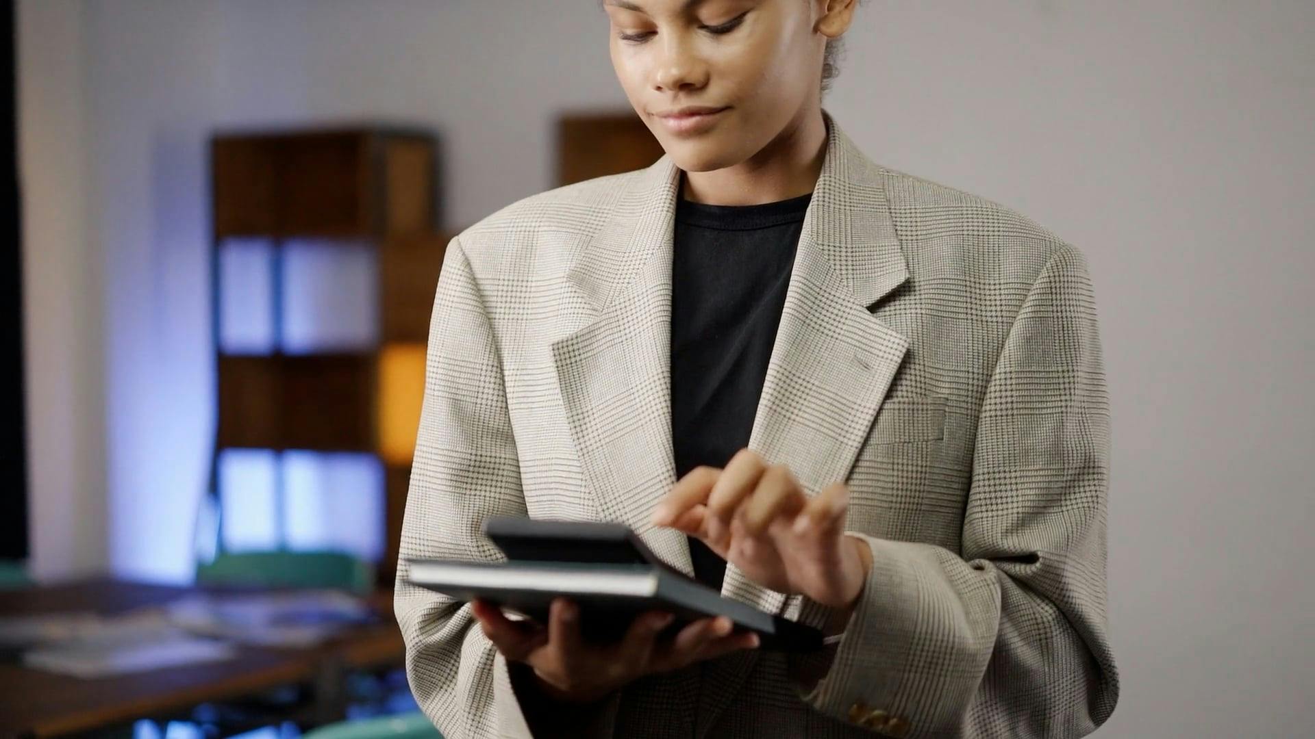 Smile Economics Videos, Download The BEST Free 4k Stock Video Footage ...