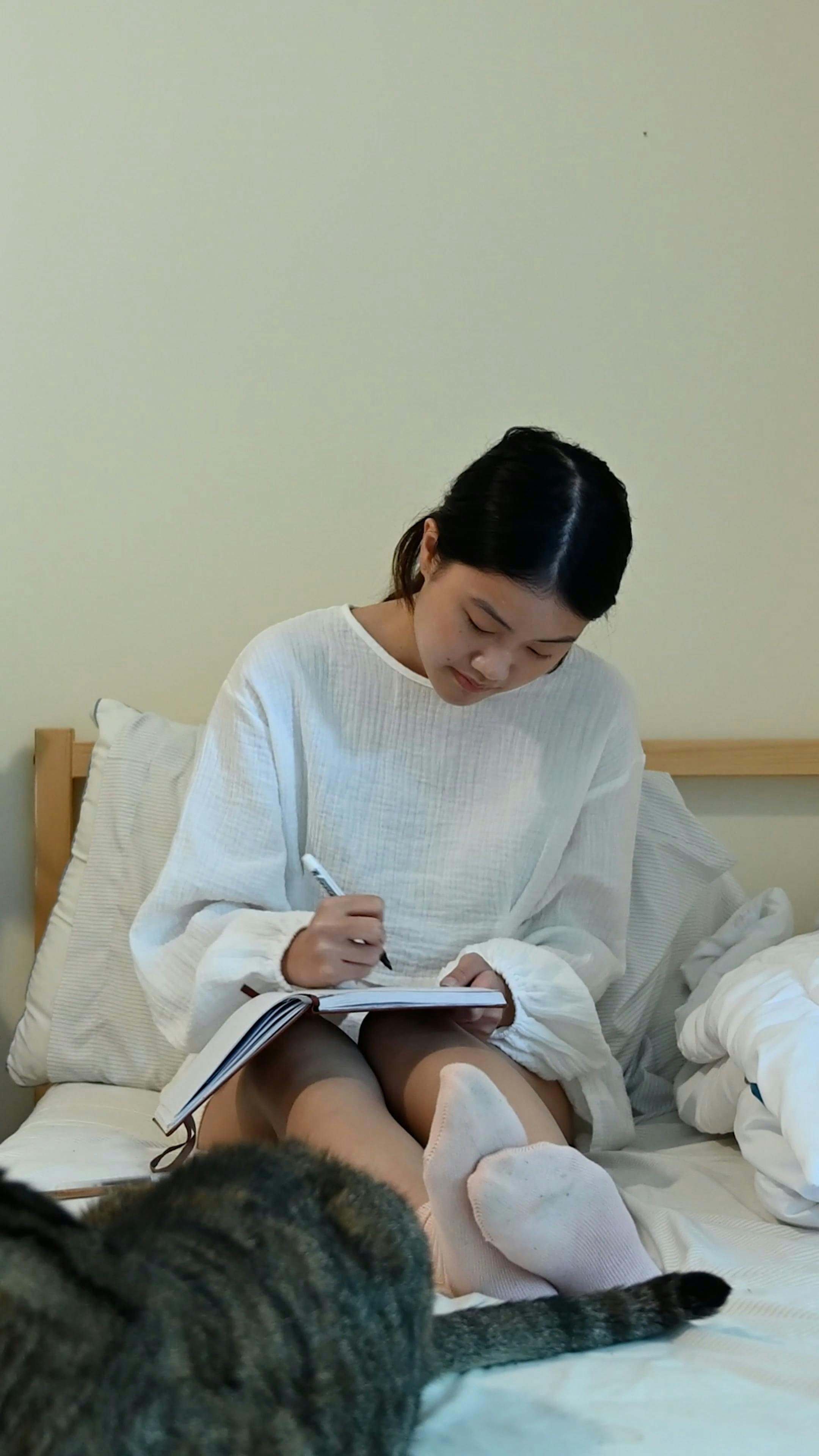 Animated Journaling Videos, Download The BEST Free 4k Stock Video ...